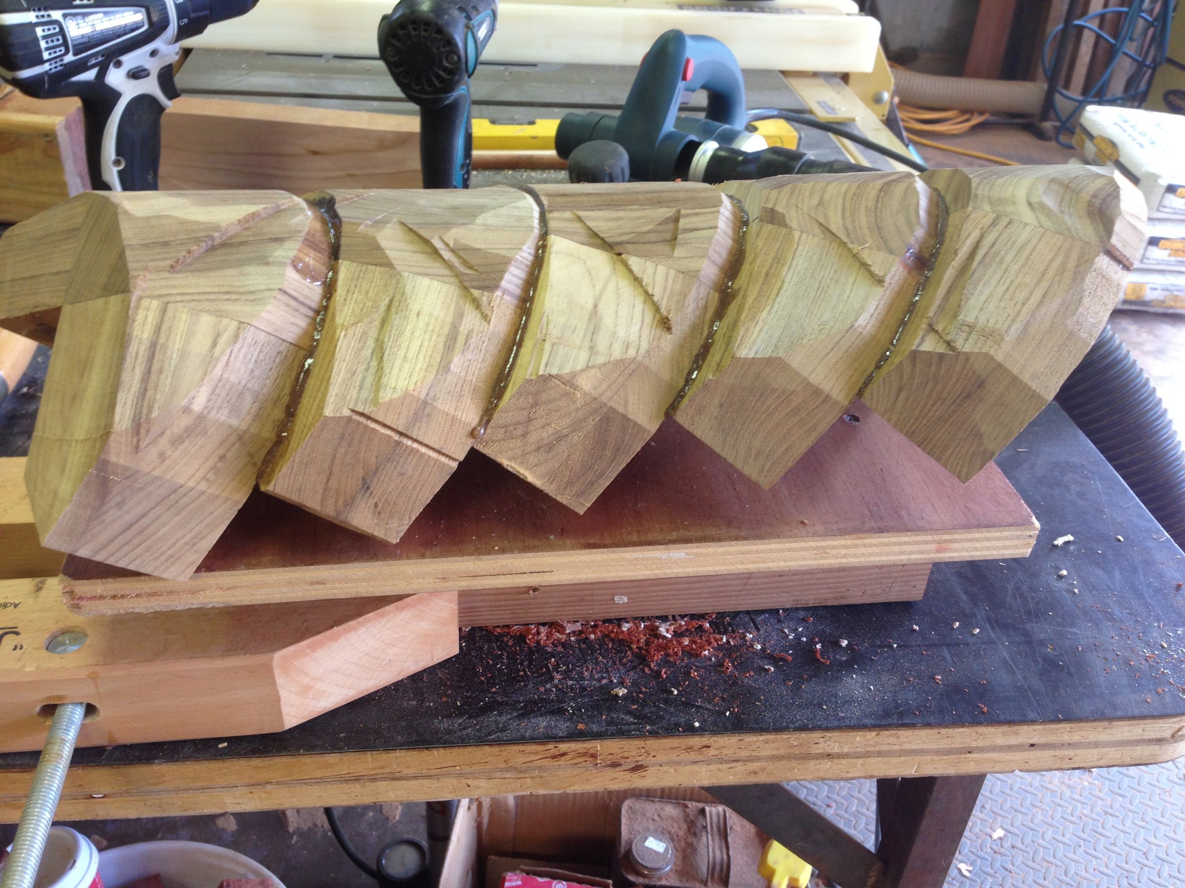 Inlayed Wood Scales on Spiral Staircase : 8 Steps (with Pictures ...
