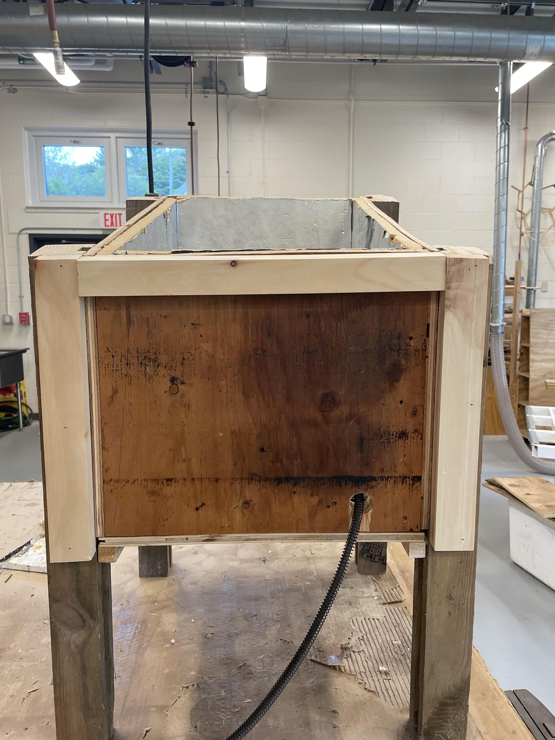 Insulated Heated Log Cabin Cat House : 5 Steps (with Pictures) - Instructables