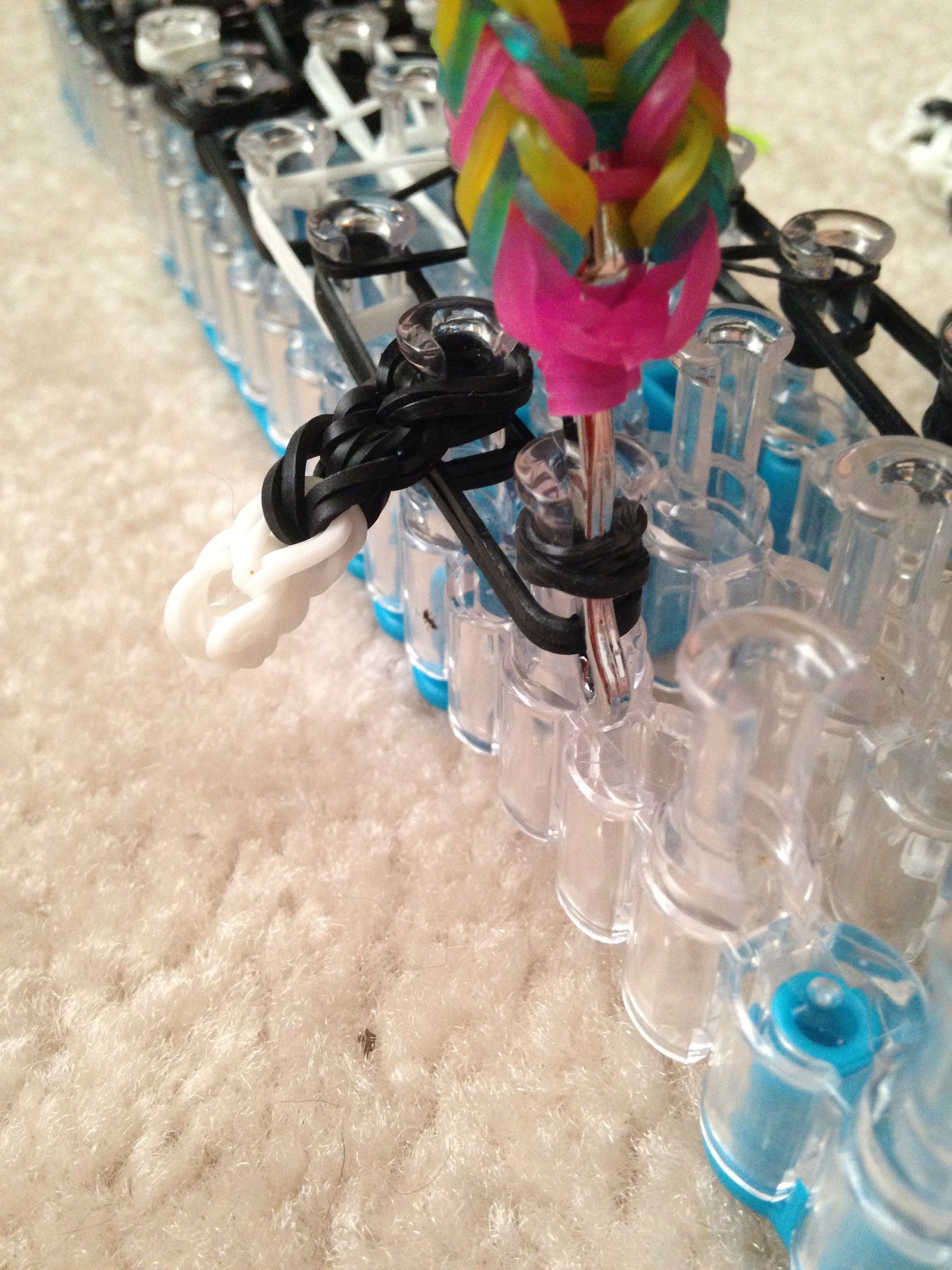 Loom Cat Charm : 31 Steps (with Pictures) - Instructables