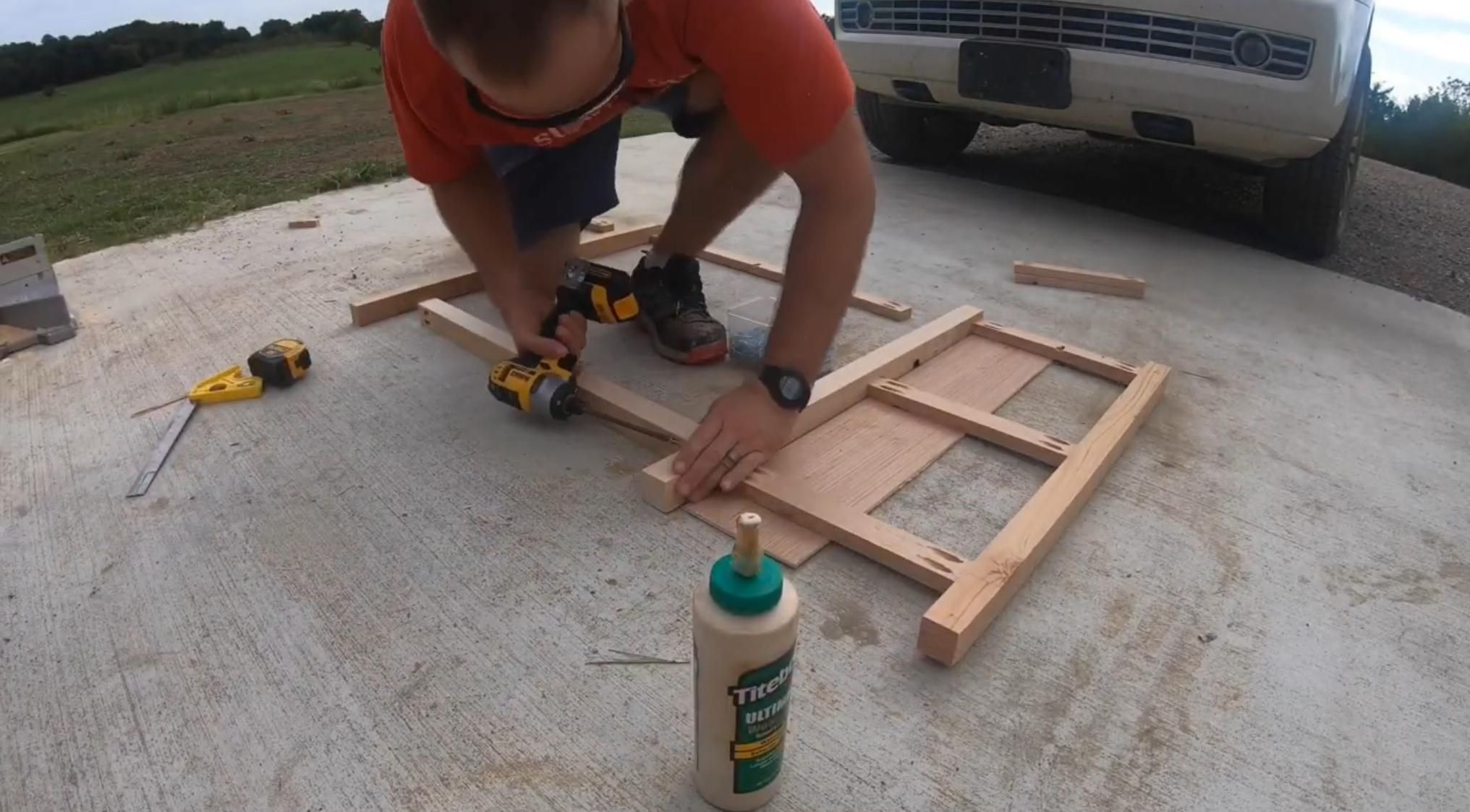 How to Build a Small Desk : 14 Steps (with Pictures) - Instructables