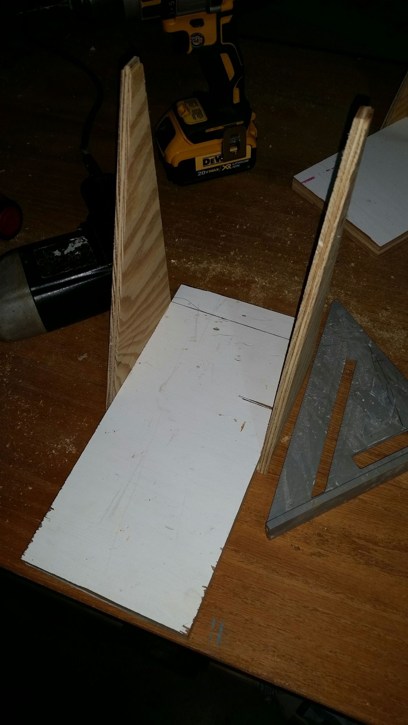 Long Handle Tool Storage Rack : 3 Steps (with Pictures) - Instructables