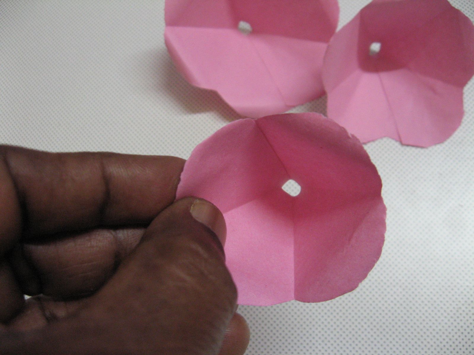 How to Make Real Looking Paper Roses : 7 Steps (with Pictures ...