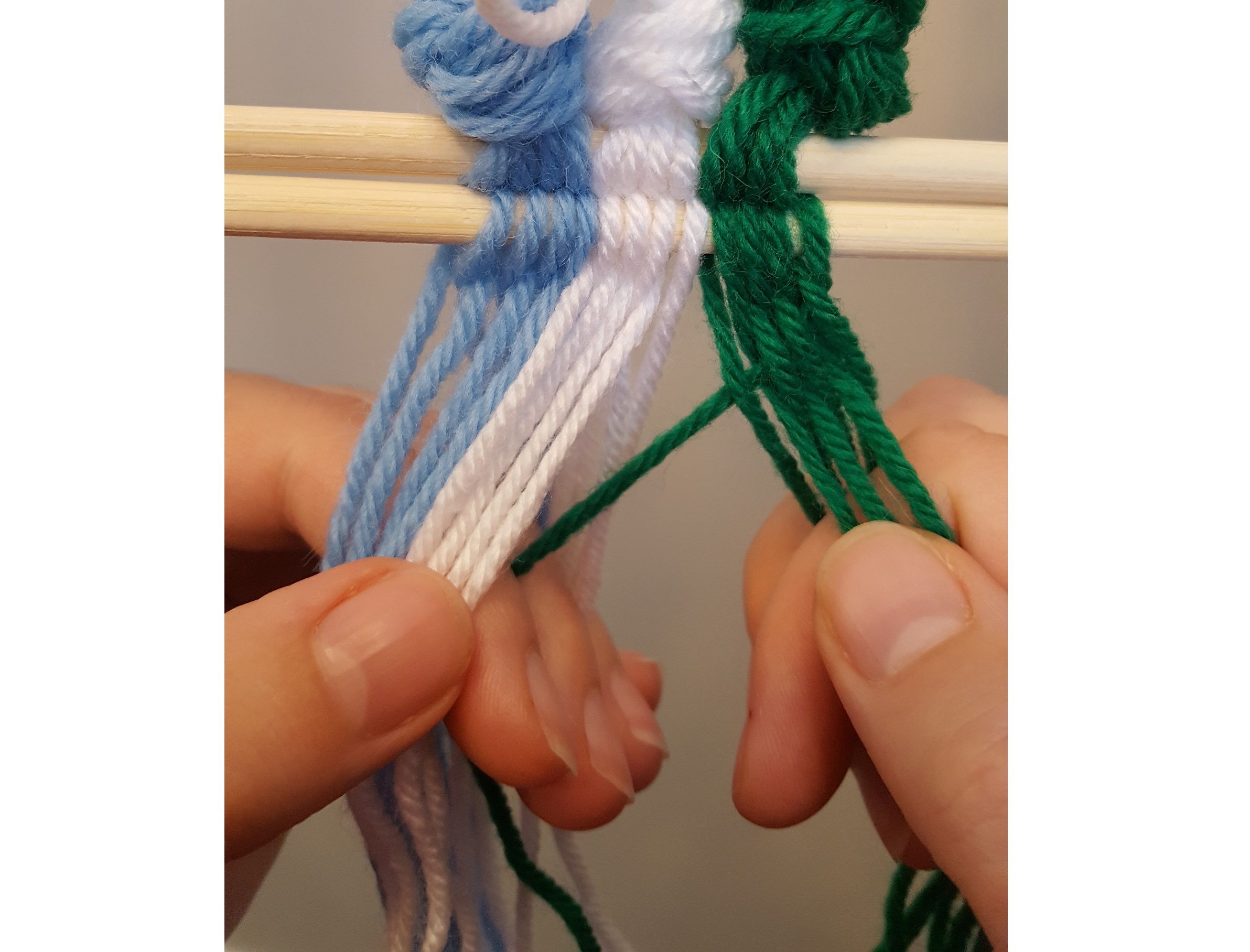 Colour Switching: Fingerweaving Vertical Stripes : 13 Steps (with ...