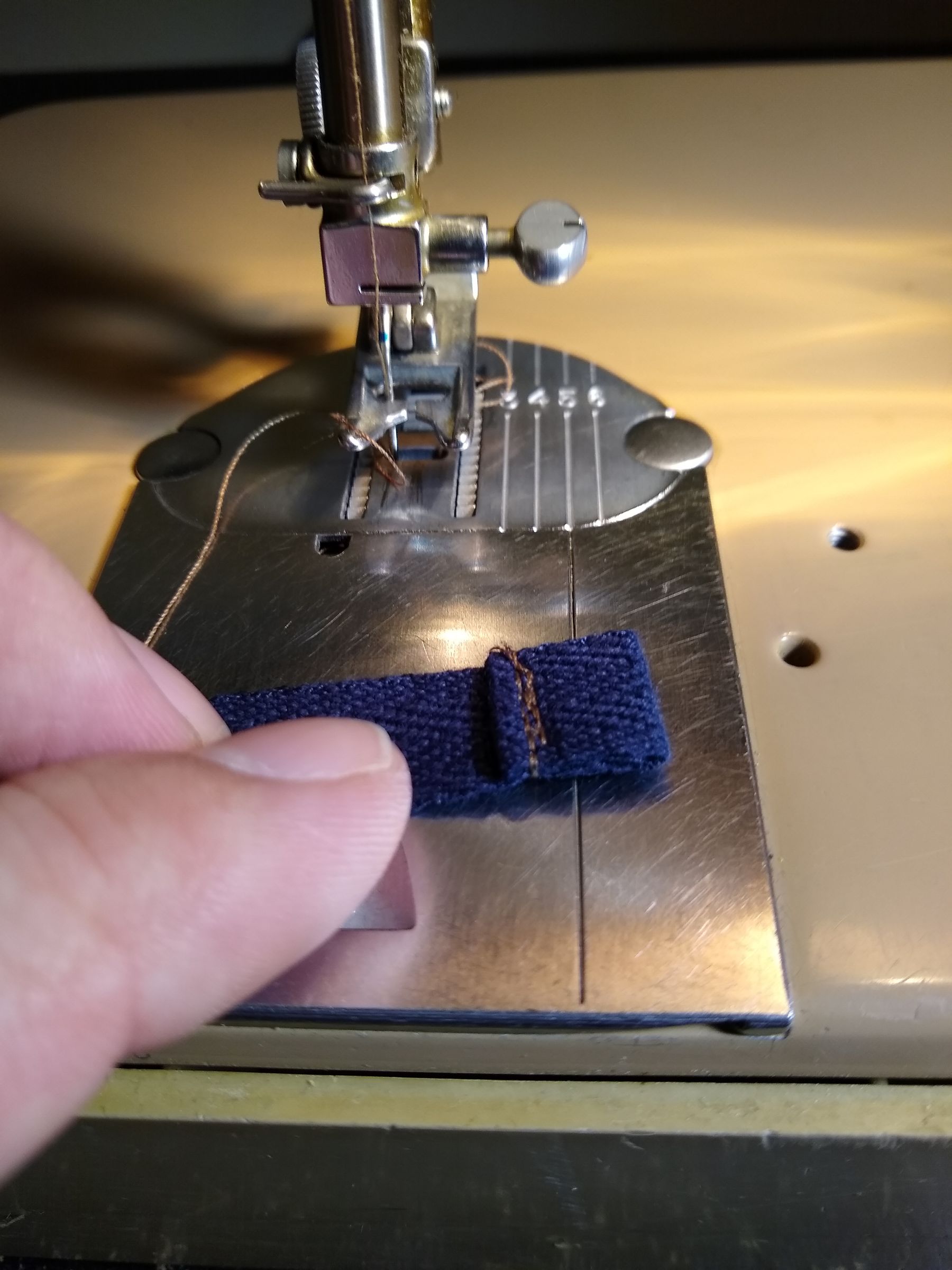 Simple Apron : 7 Steps - Instructables