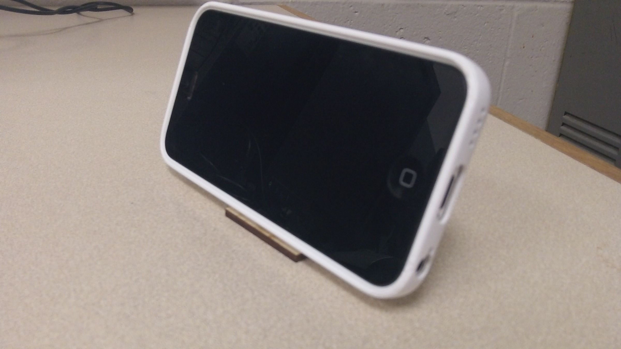 Living Hinge Smart Phone Stand - Instructables
