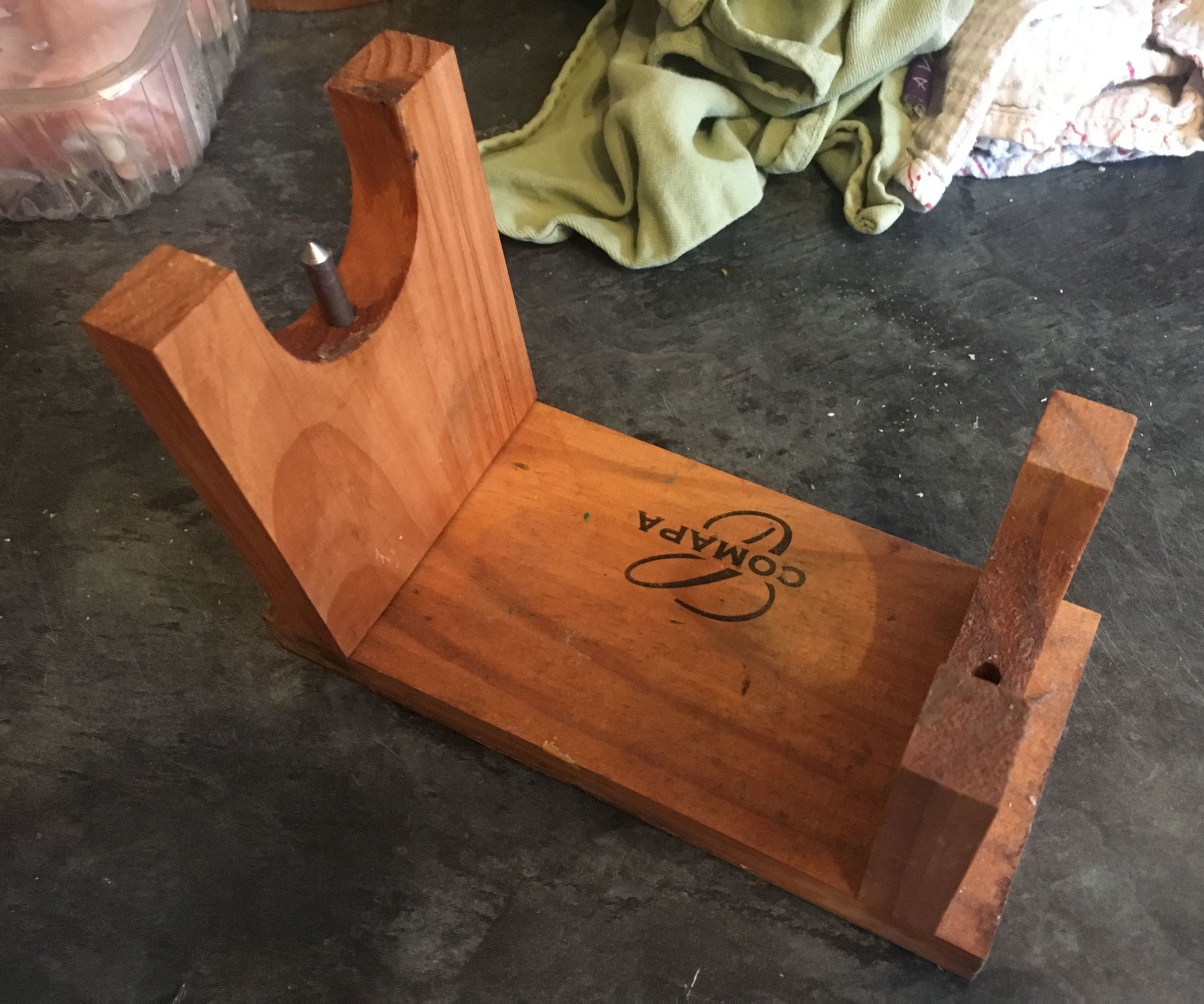 Guitar Hook (cured Ham Related) : 4 Steps - Instructables