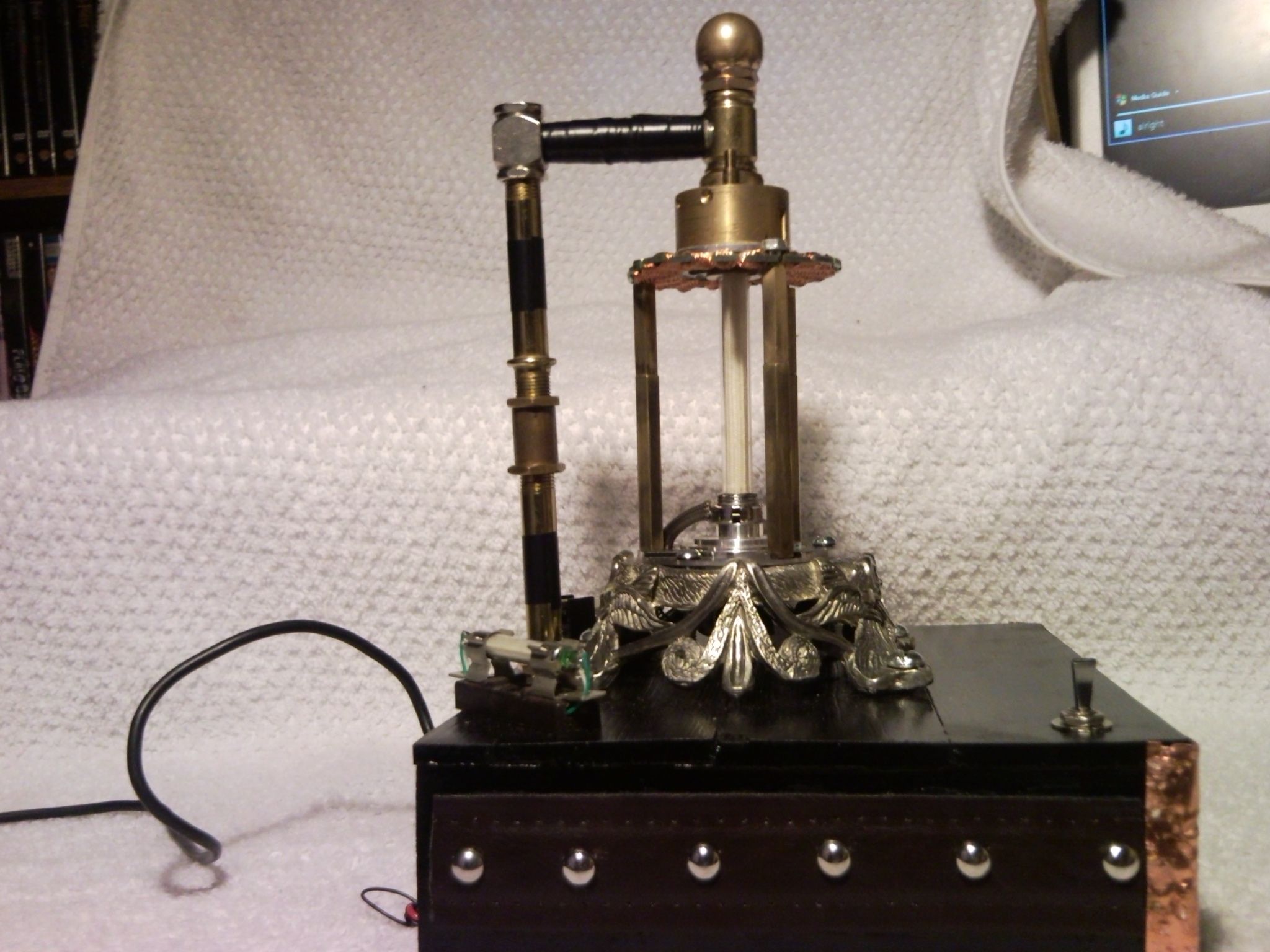 Tesla's Angelpunk Desk Lamp Night Light : 9 Steps - Instructables