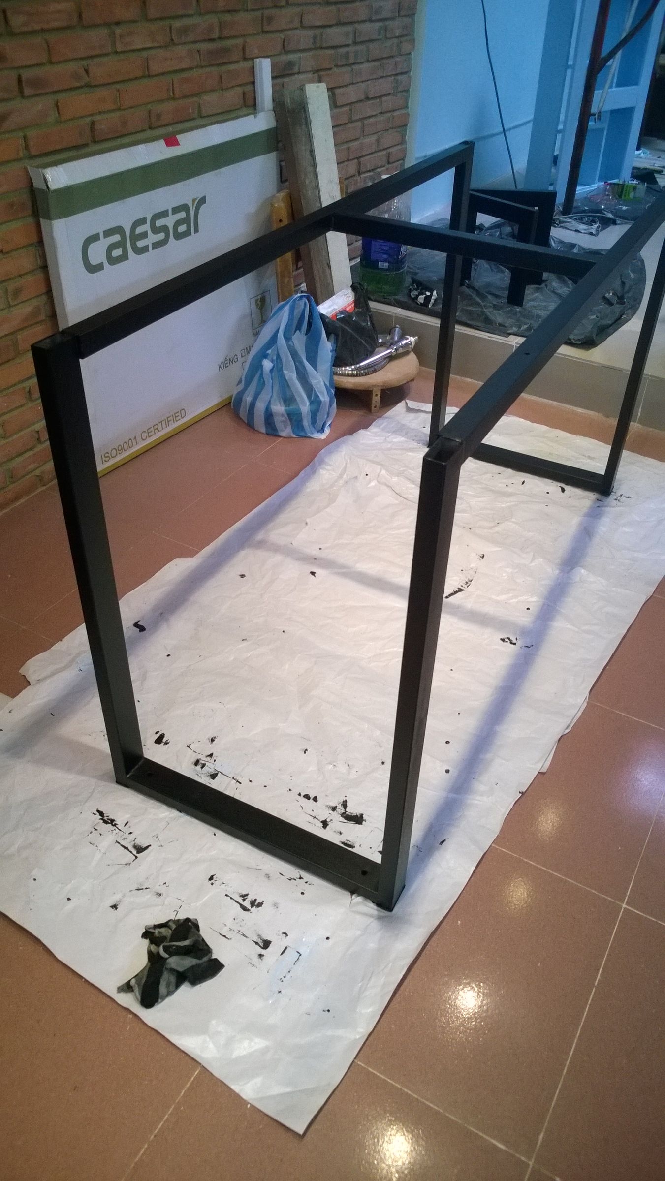 The Home-made Industrial Style Dining Table : 7 Steps (with Pictures ...