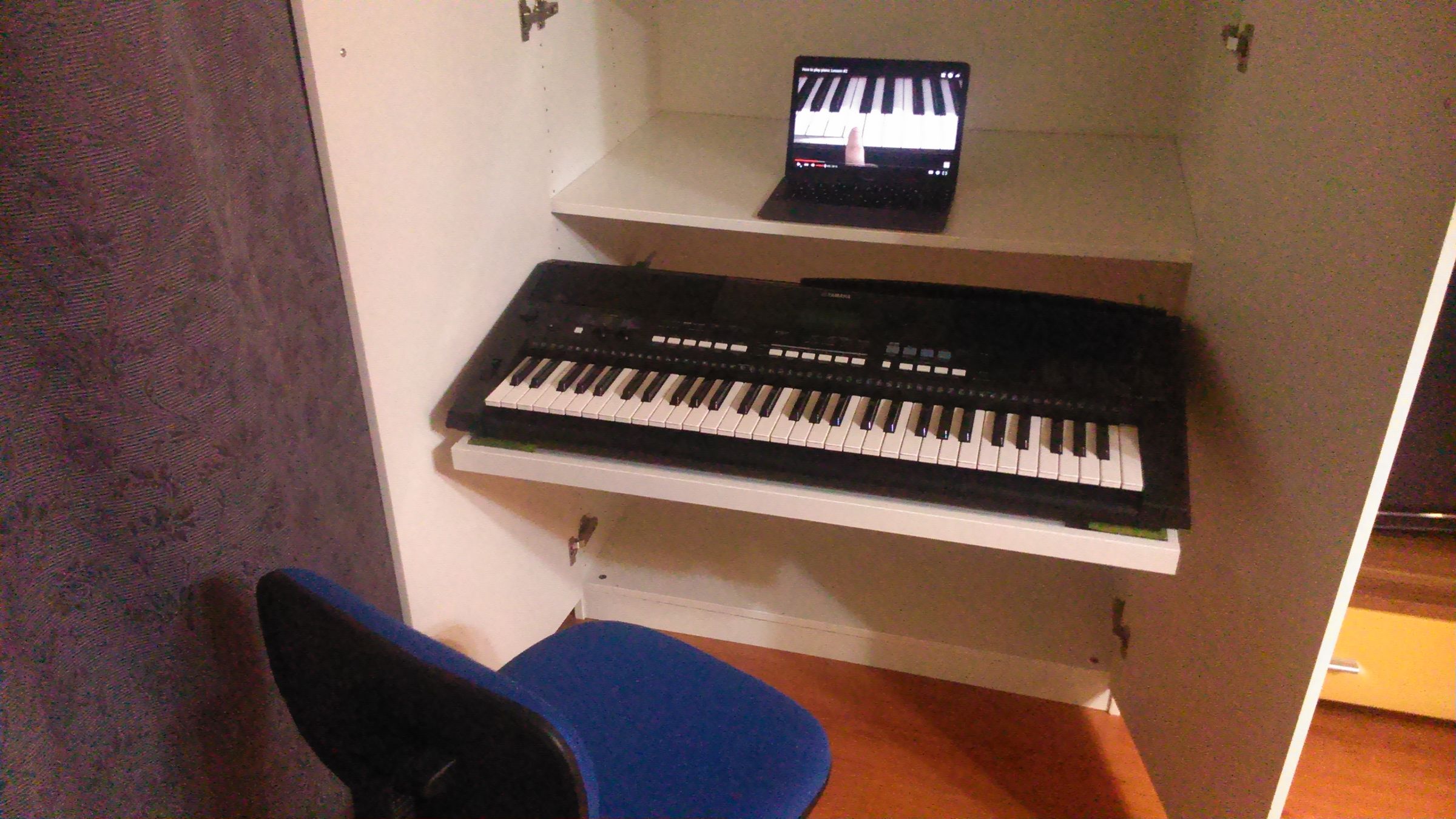 Easy “Hide and Use” Electronic Keyboard : 4 Steps (with Pictures ...