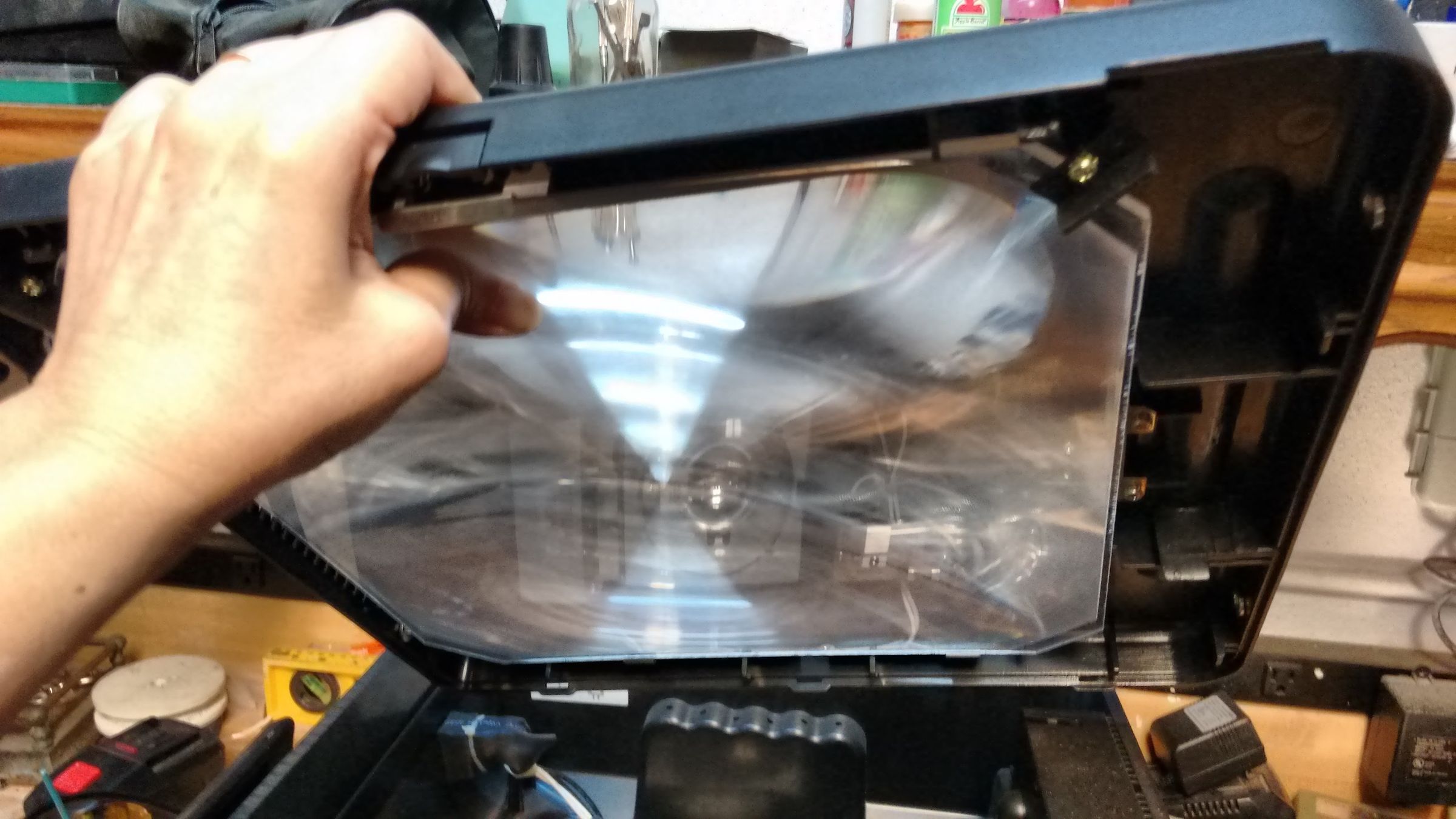 Overhead Projector Salvage : 12 Steps (with Pictures) - Instructables