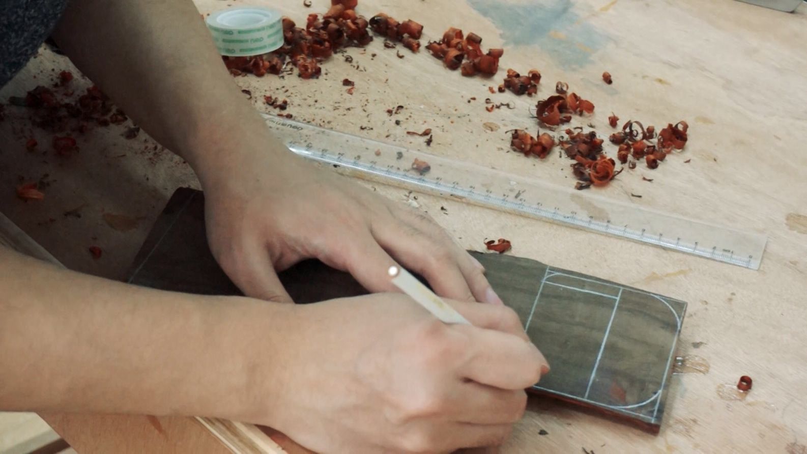 From Tree Bark to Comb : 5 Steps (with Pictures) - Instructables