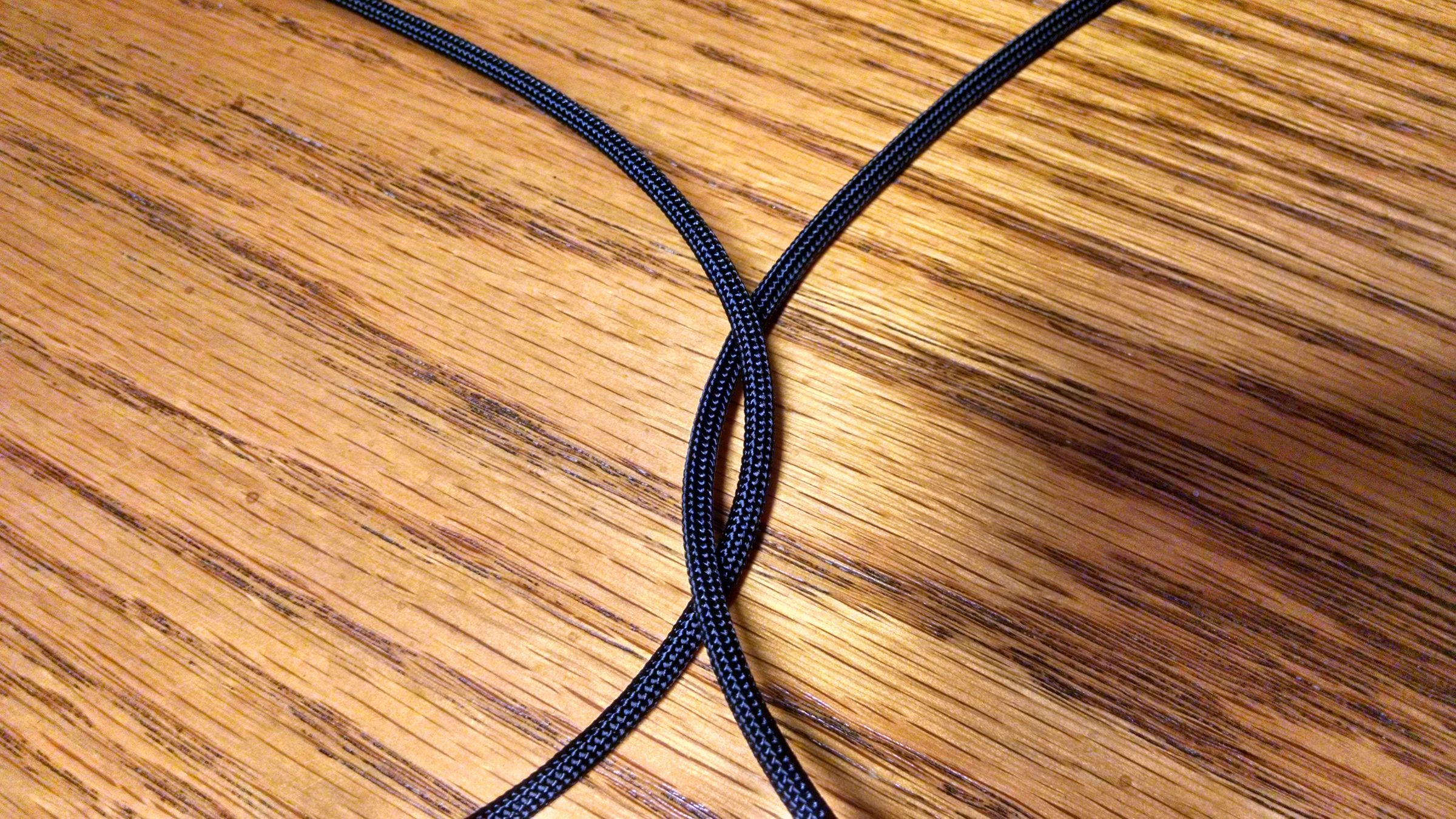 Paracord Flashlight Grip. : 5 Steps (with Pictures) - Instructables