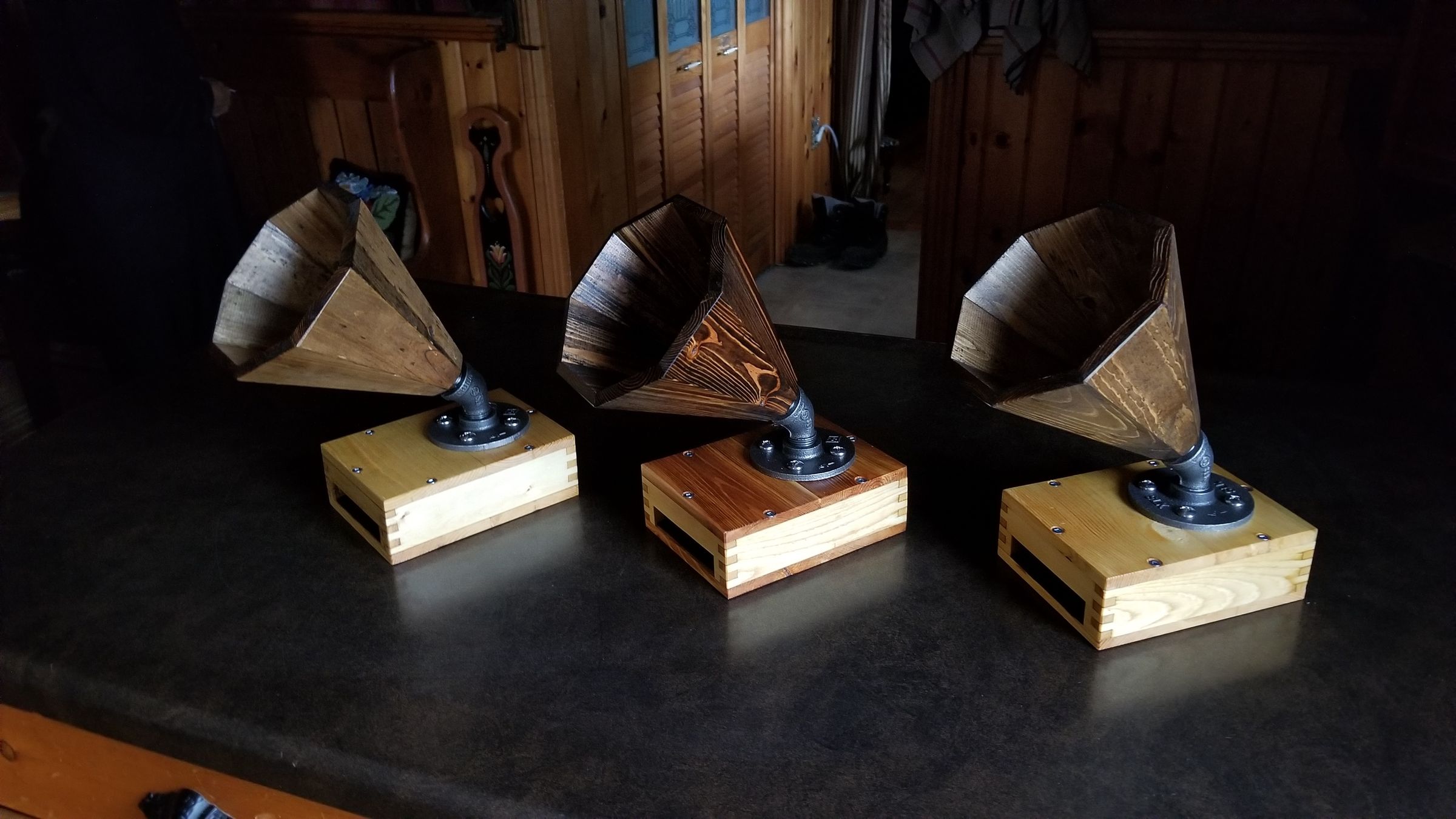 Cell Phone Gramophone : 30 Steps (with Pictures) - Instructables