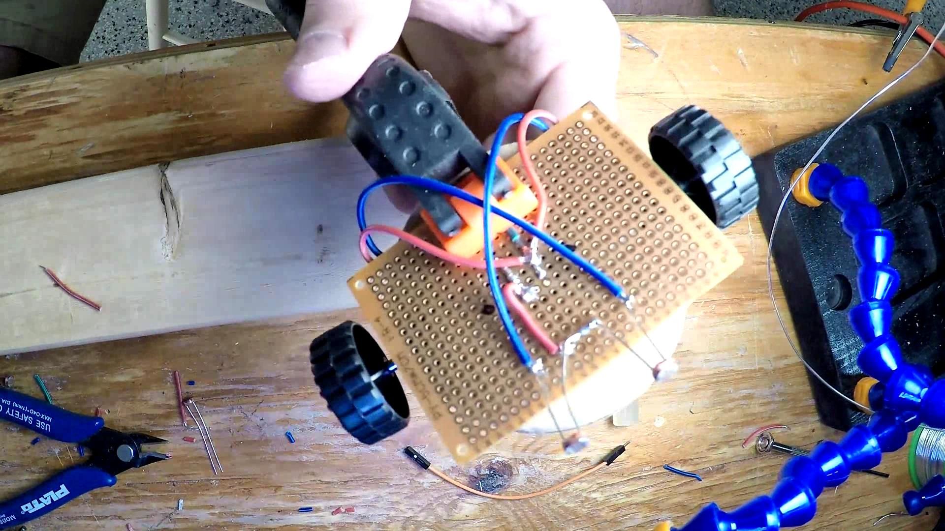 Light Following Robot : 7 Steps (with Pictures) - Instructables