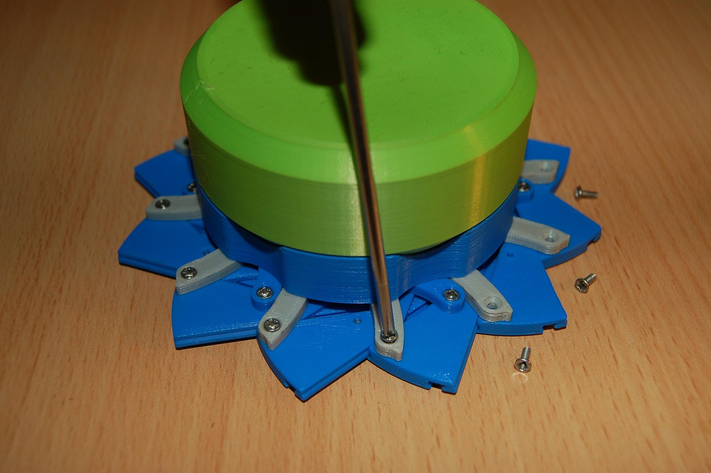 Decorative Iris Box Guide : 11 Steps (with Pictures) - Instructables