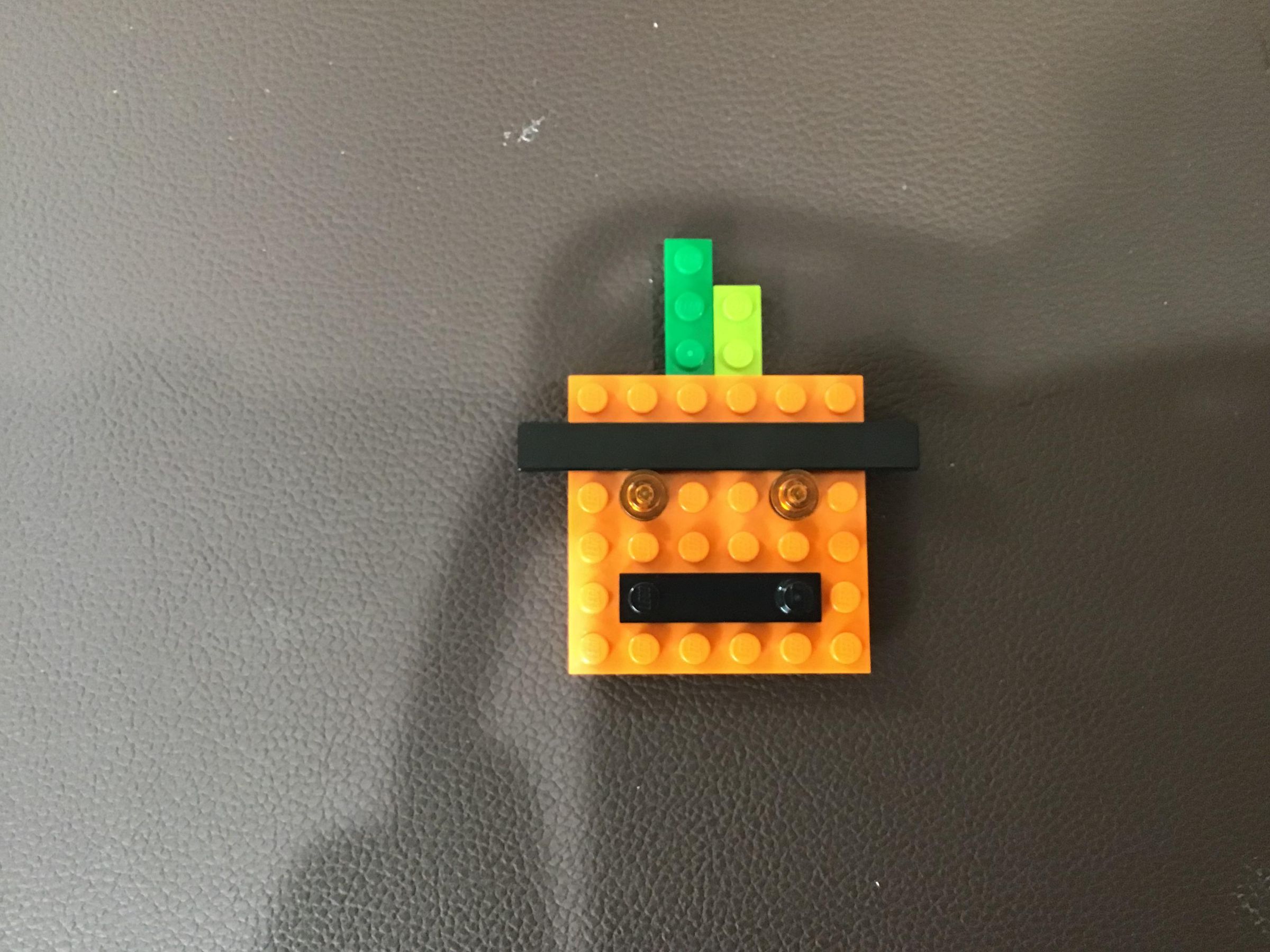 A Simple Derpy Lego Pumpkin : 4 Steps - Instructables