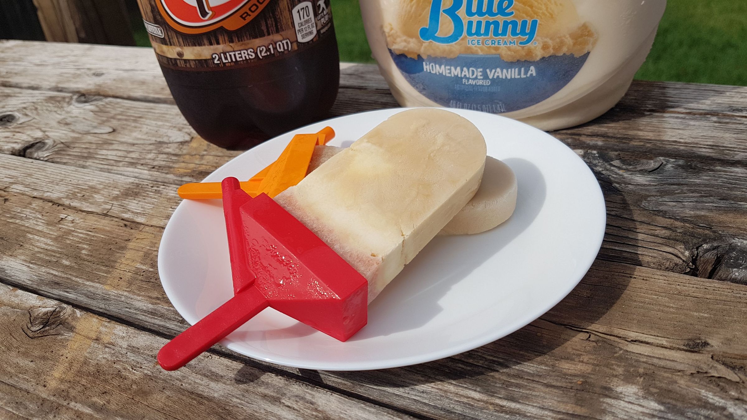 Root Beer Float Pops : 3 Steps (with Pictures) - Instructables