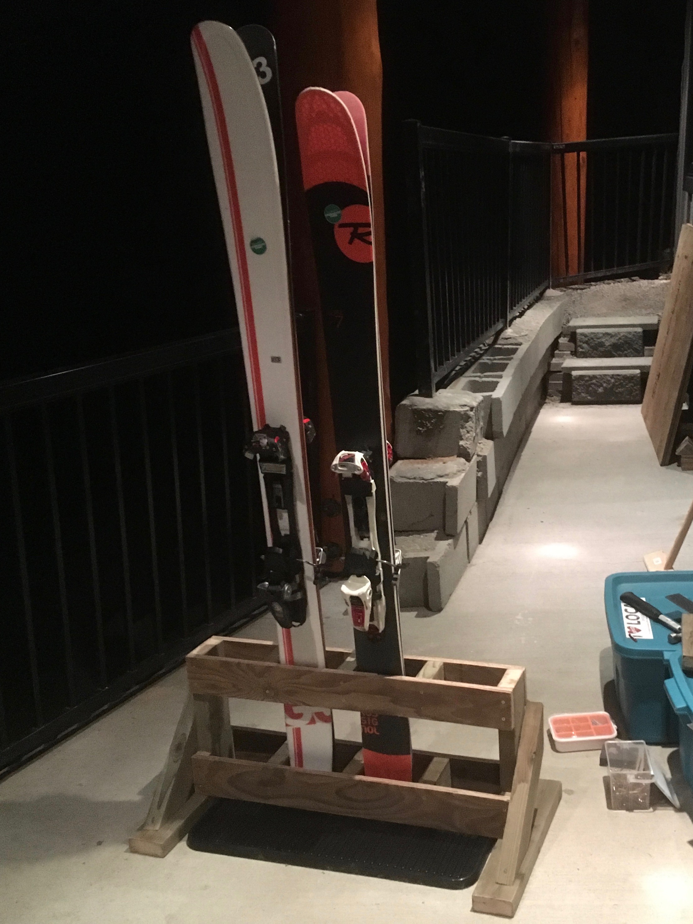 Ski Rack From 2x4 and Plywood : 8 Steps (with Pictures) - Instructables