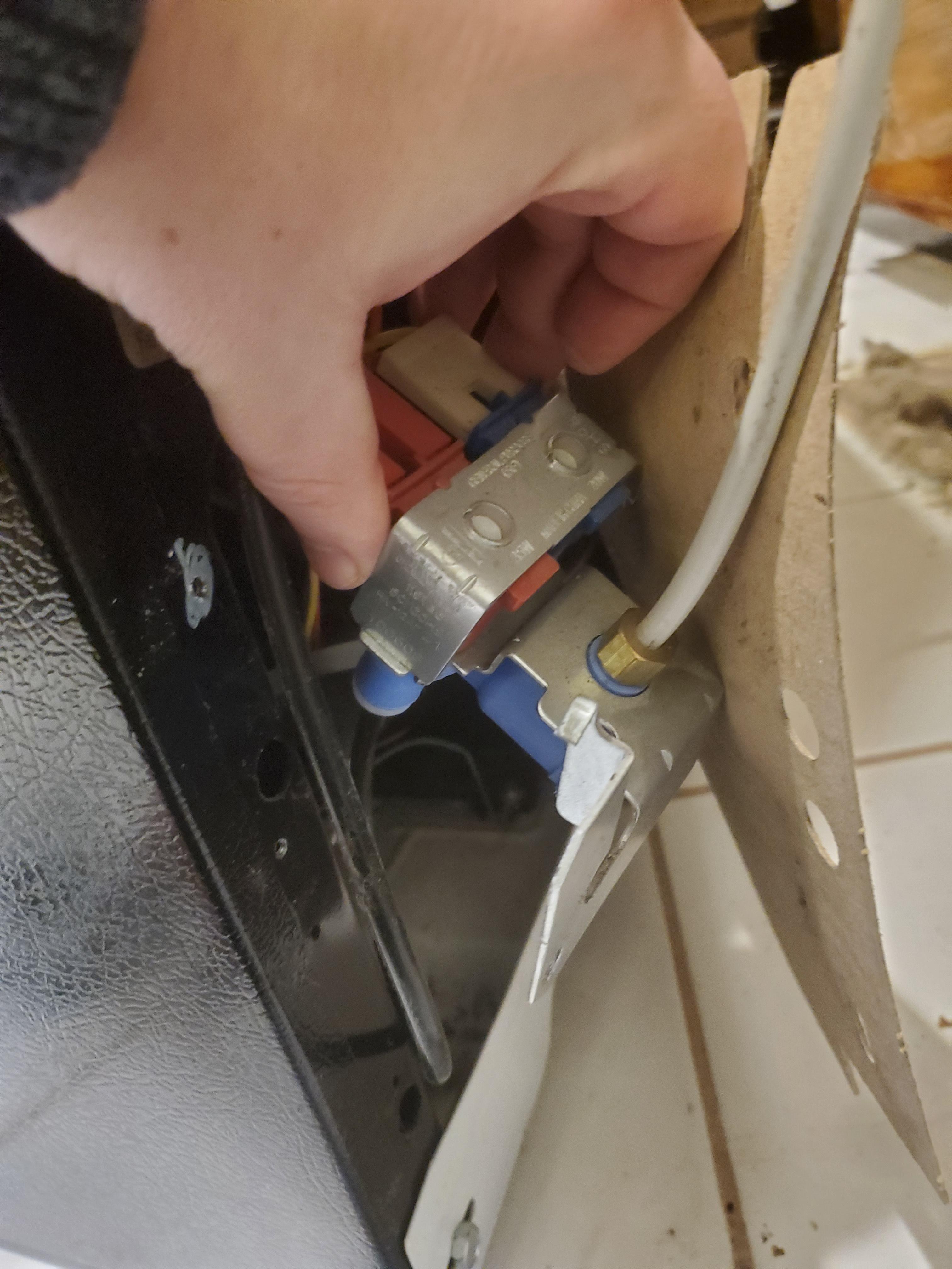 Fix Refrigerator Ice Maker and Water Dispenser : 3 Steps (with Pictures ...