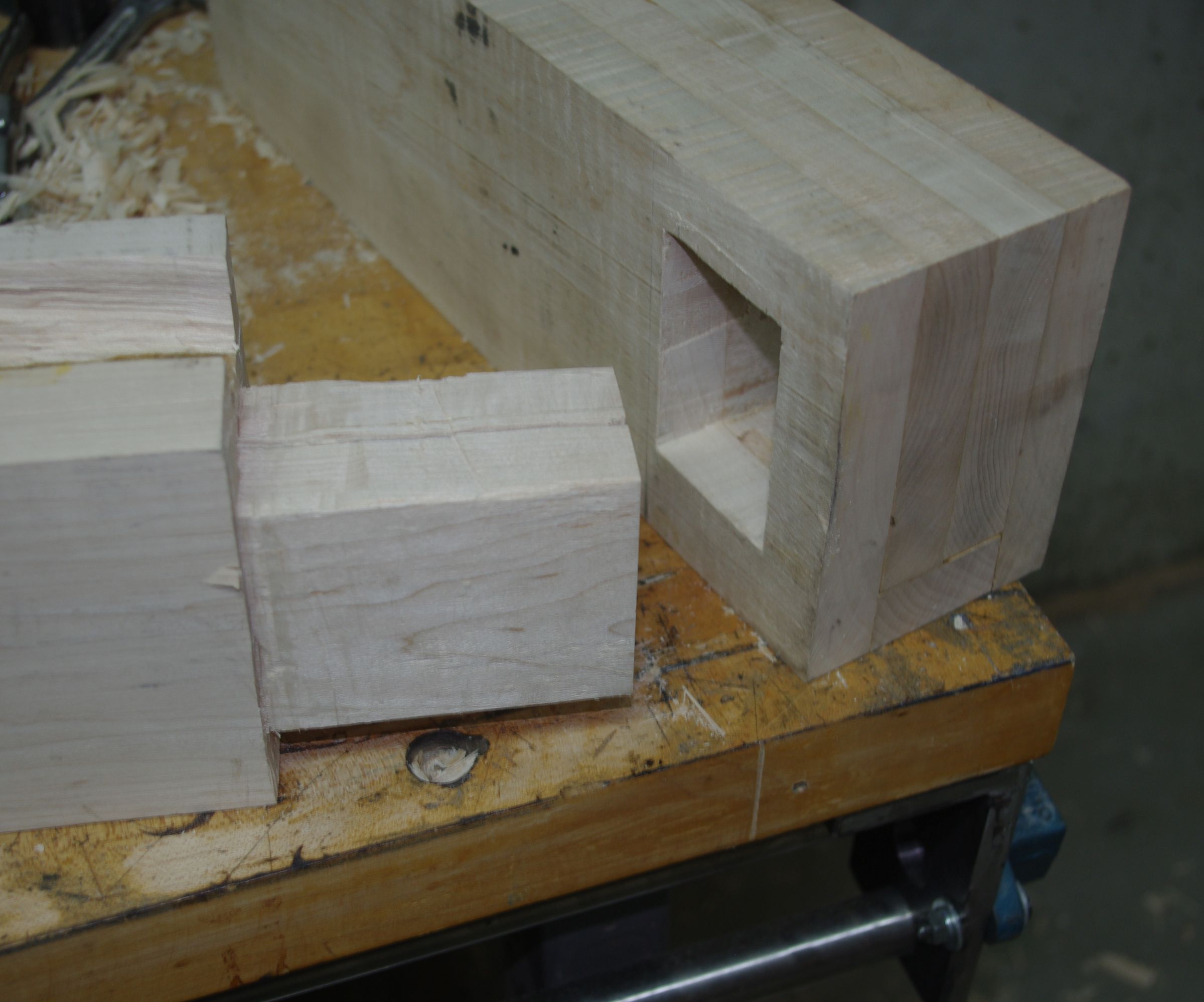 Add Front and Tail Vises to a Maple Work Table : 15 Steps (with ...