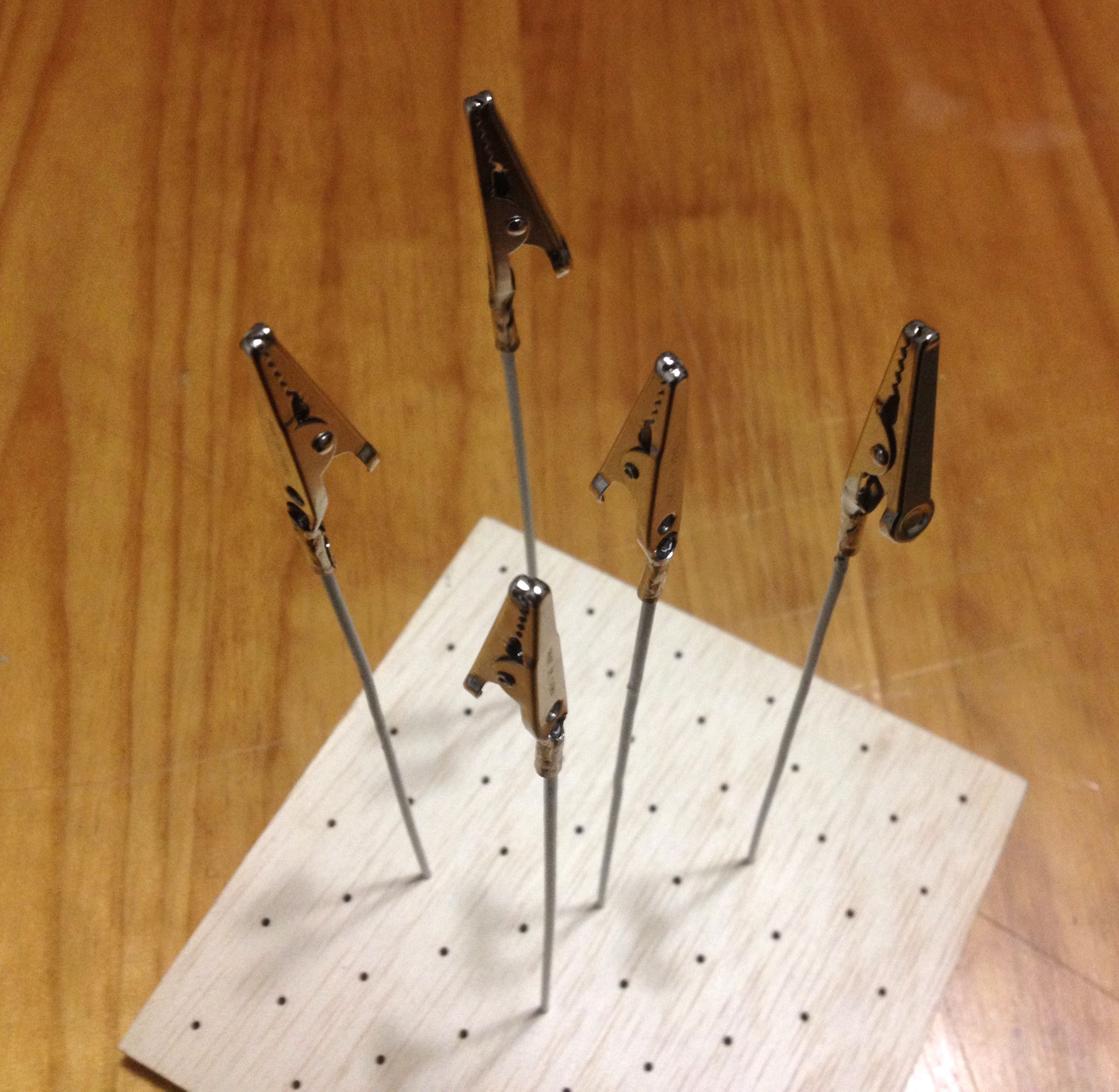 Small Parts Painting Stand : 8 Steps - Instructables