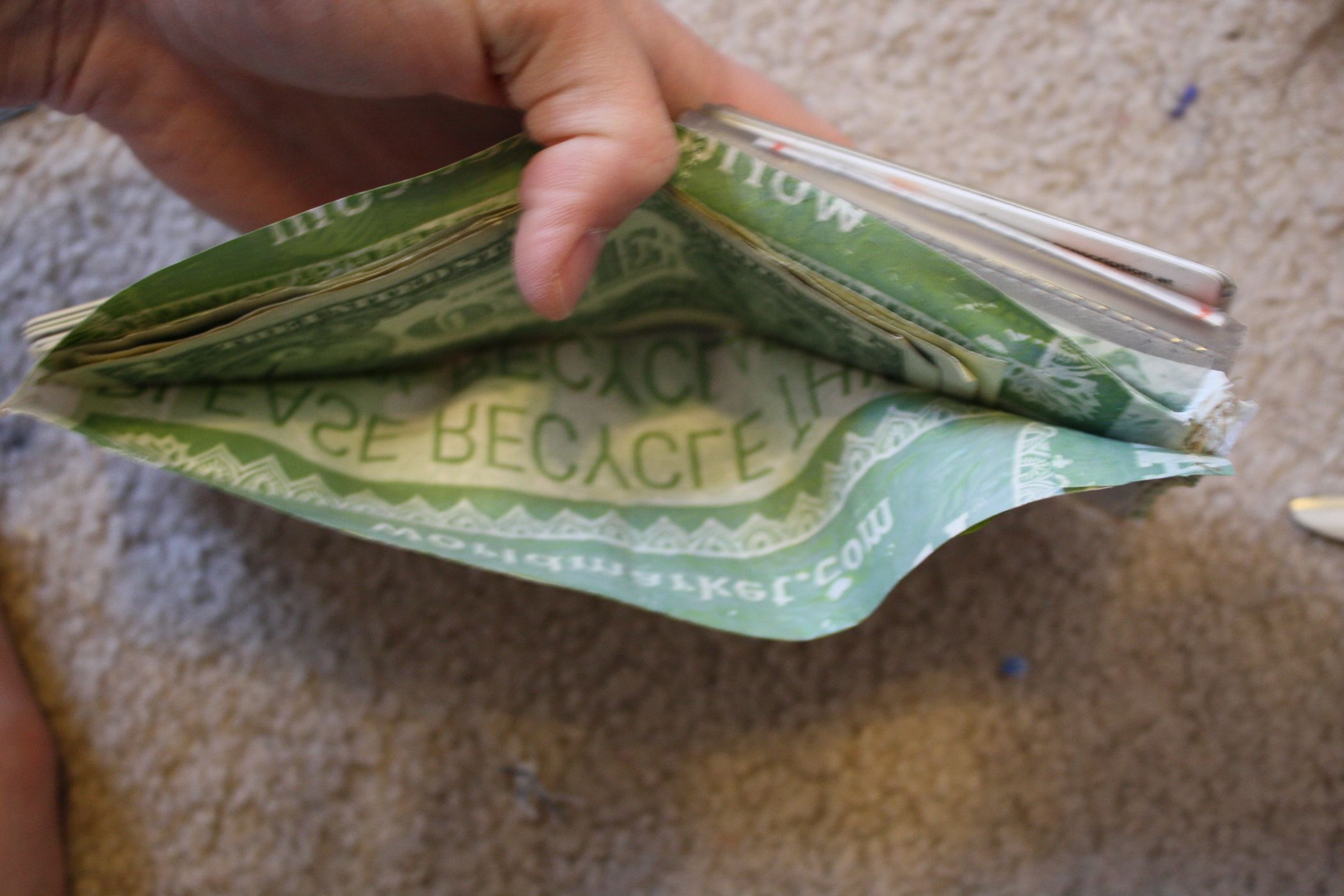 Wallet From Fused Plastic Bags! : 4 Steps (with Pictures) - Instructables