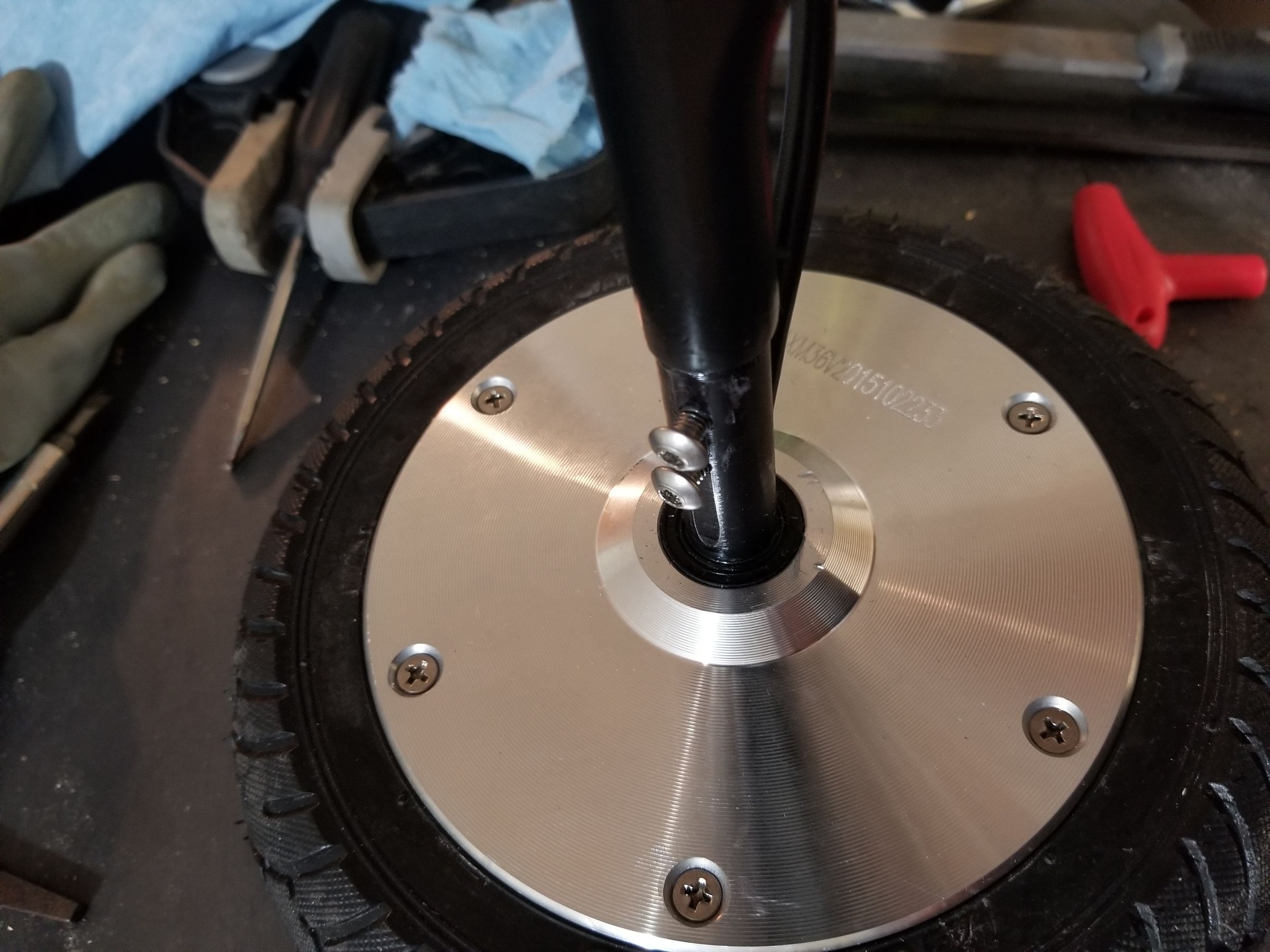 Mounting Hoverboard Wheels Securely and Easily Onto Stateboard ...