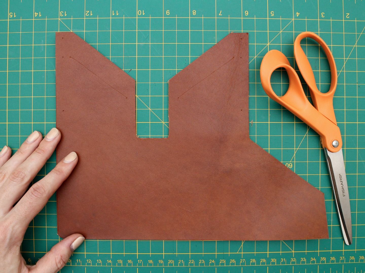 Cutting Leather : 7 Steps - Instructables