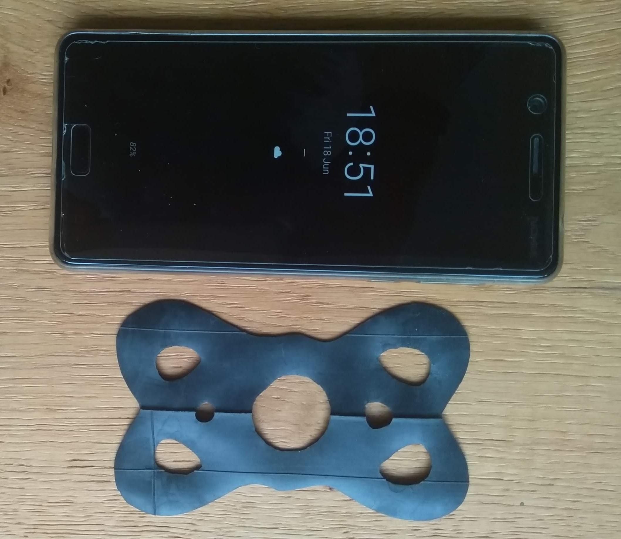 Universal Phone Harness for Free : 5 Steps (with Pictures) - Instructables