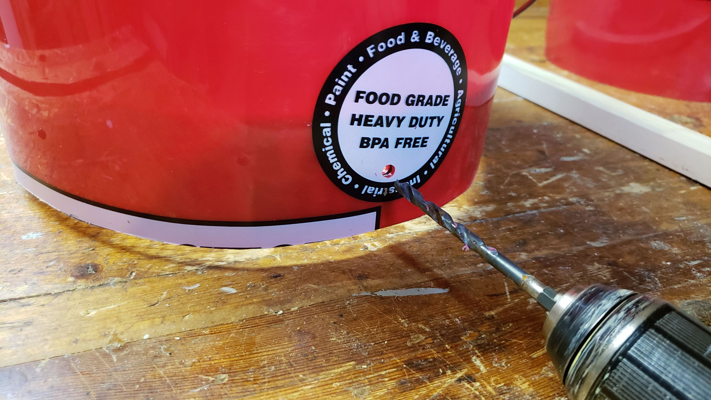 Beeswax Uncapping Tub Honey Strainer : 4 Steps - Instructables