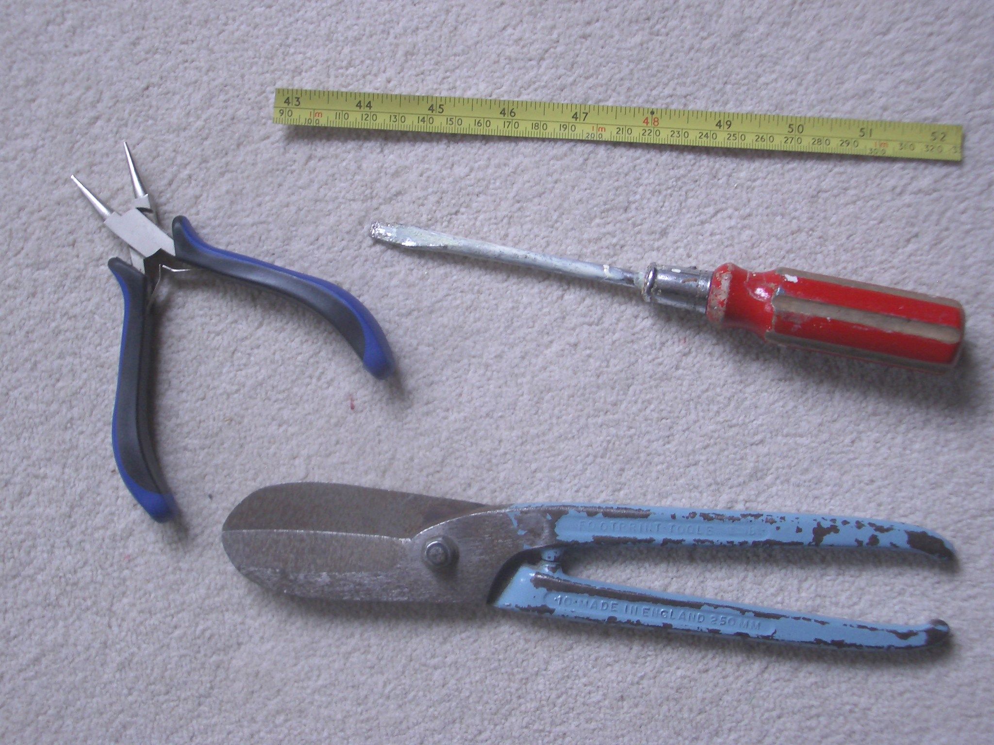 Repair a Broken Cupboard Catch : 4 Steps - Instructables