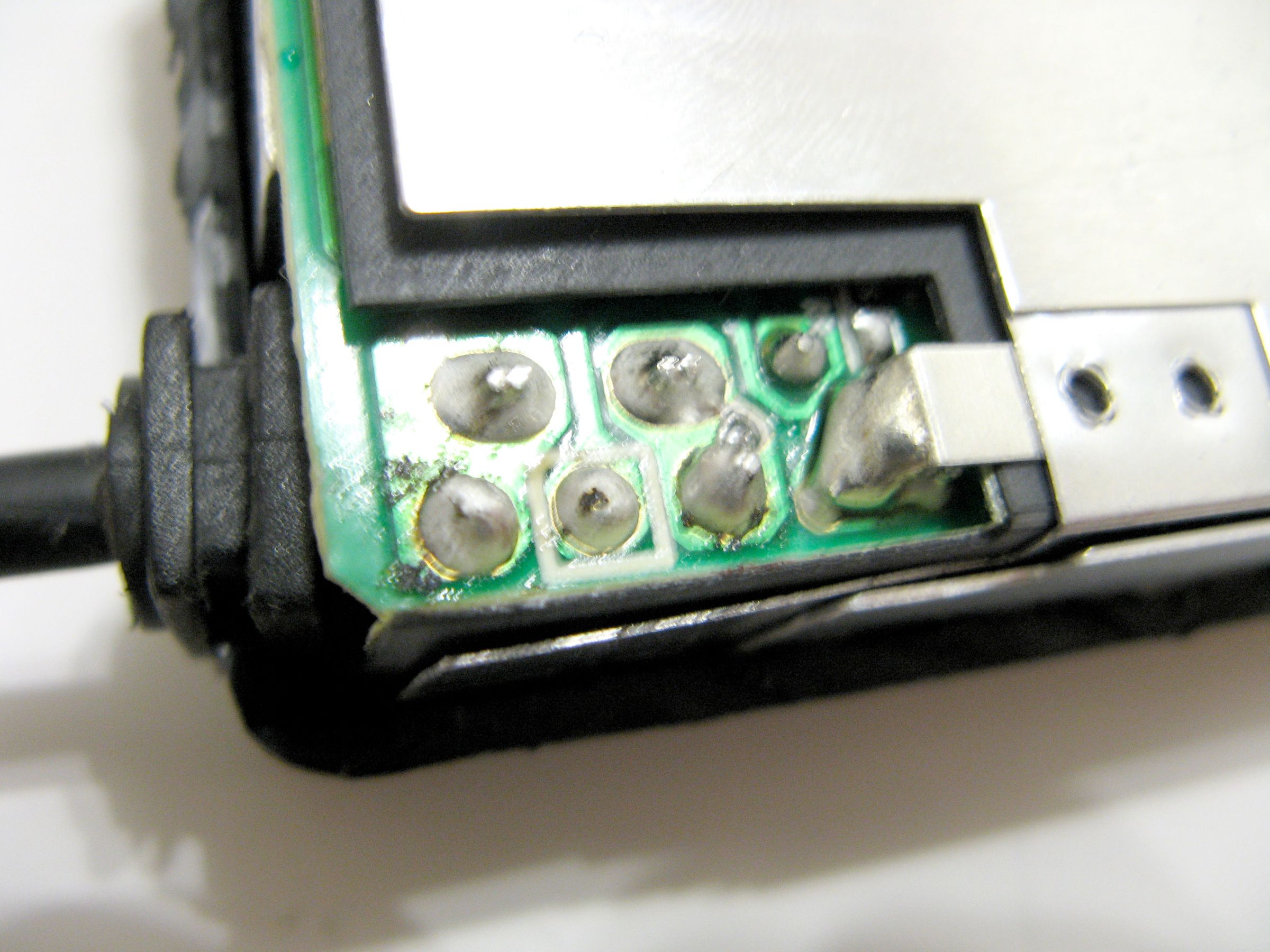 How to Repair HP Dv6 Notebook Power Adapter : 6 Steps (with Pictures ...