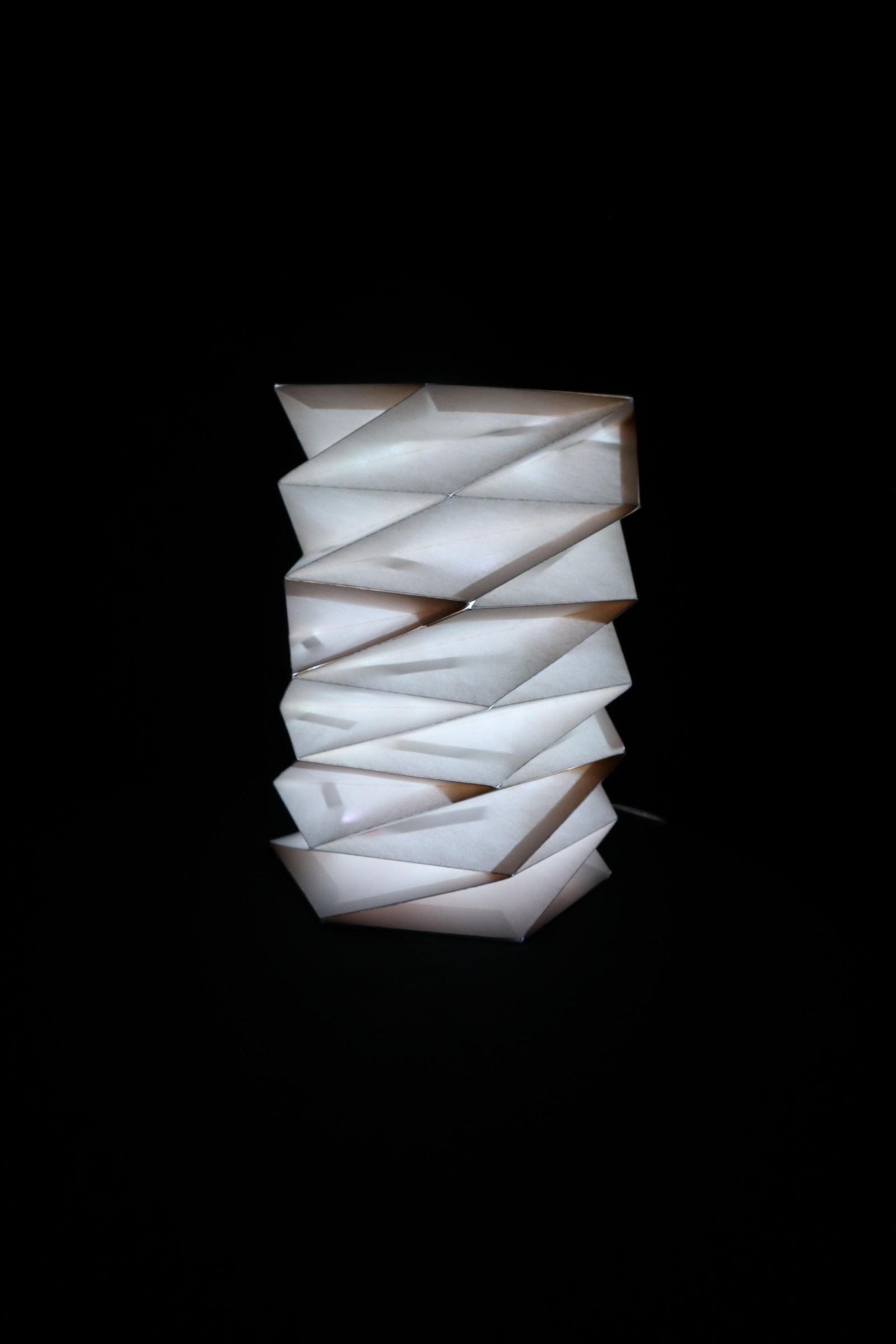 Flat Foldable Paper Lamp : 10 Steps (with Pictures) - Instructables