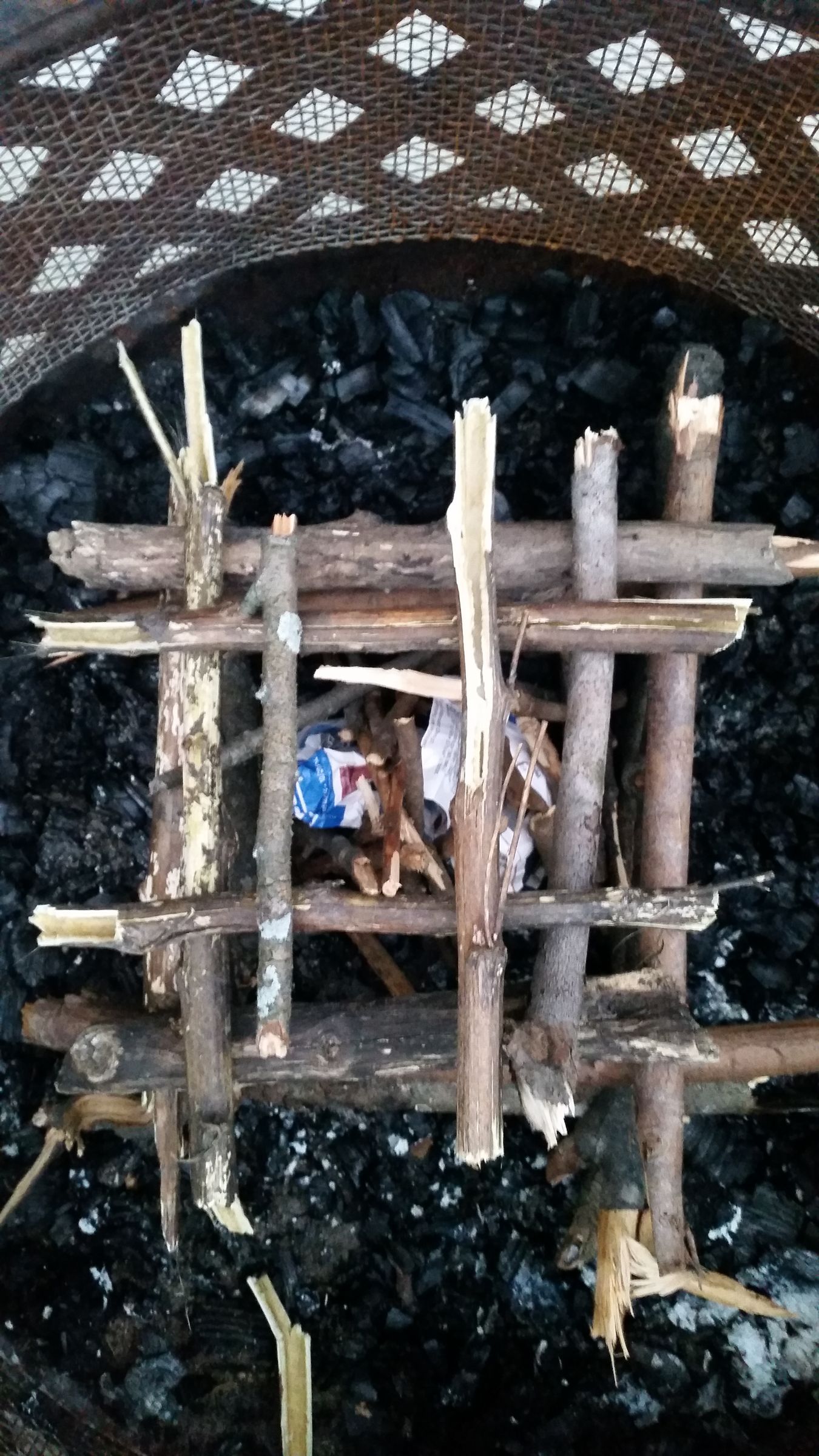 Ultimate Outdoor Log Cabin Fire : 9 Steps - Instructables