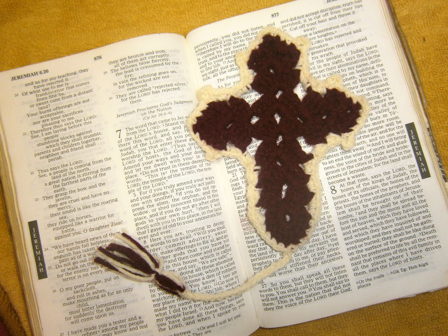 Crochet Cross Bookmark : 16 Steps - Instructables