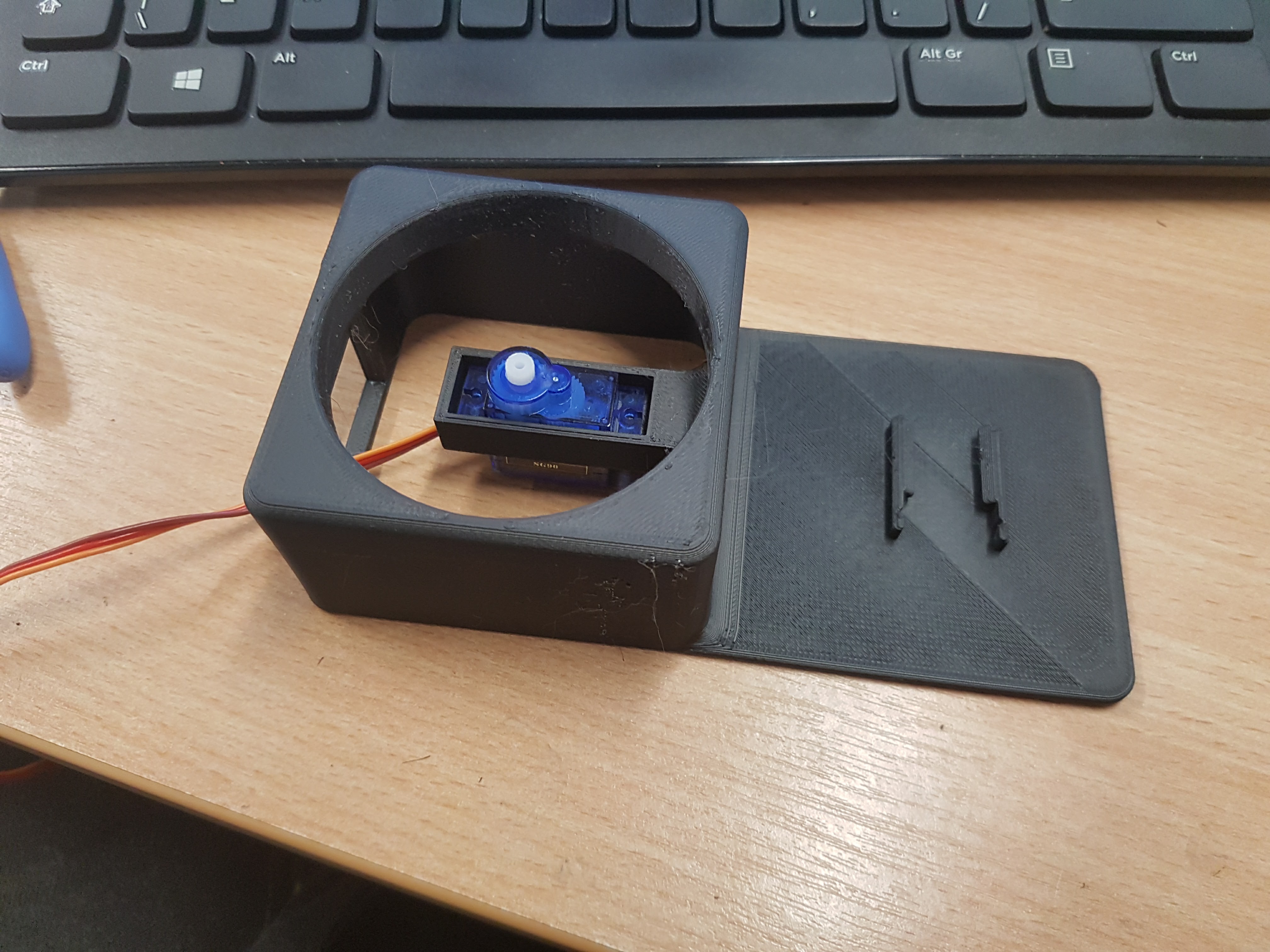 Motion Detection Halloween Talking Skull : 12 Steps (with Pictures ...