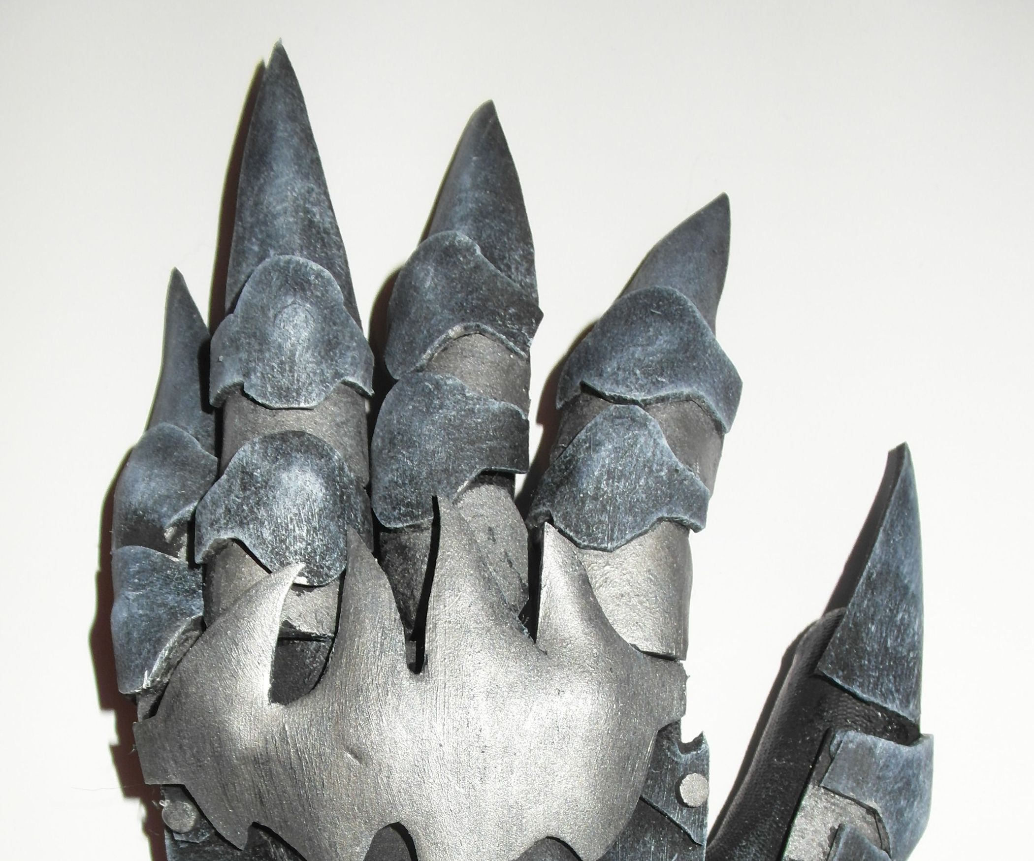 Sauron: Gauntlet Tutorial - Instructables