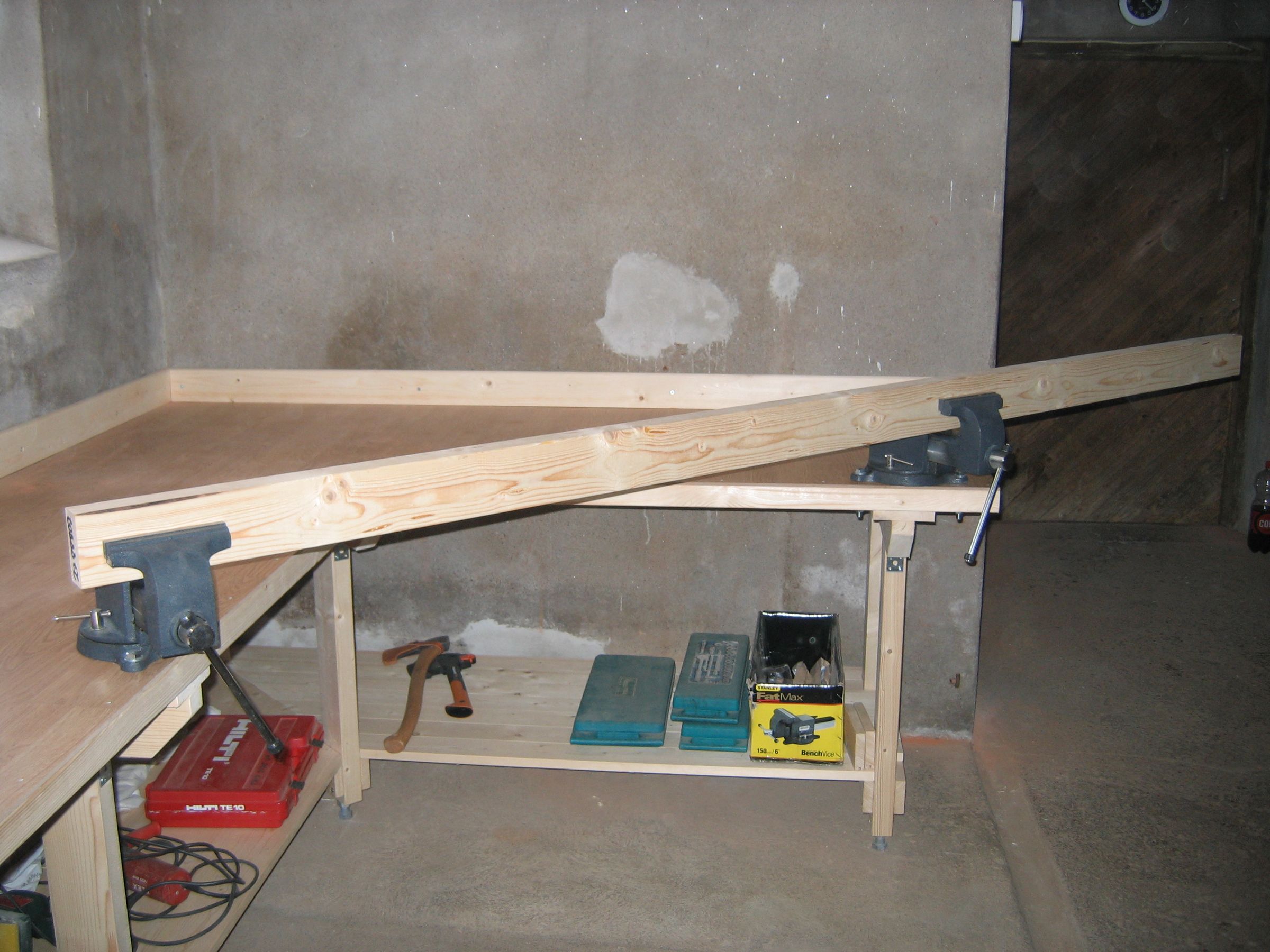 Extreme Heavy Duty Work Bench : 9 Steps (with Pictures) - Instructables