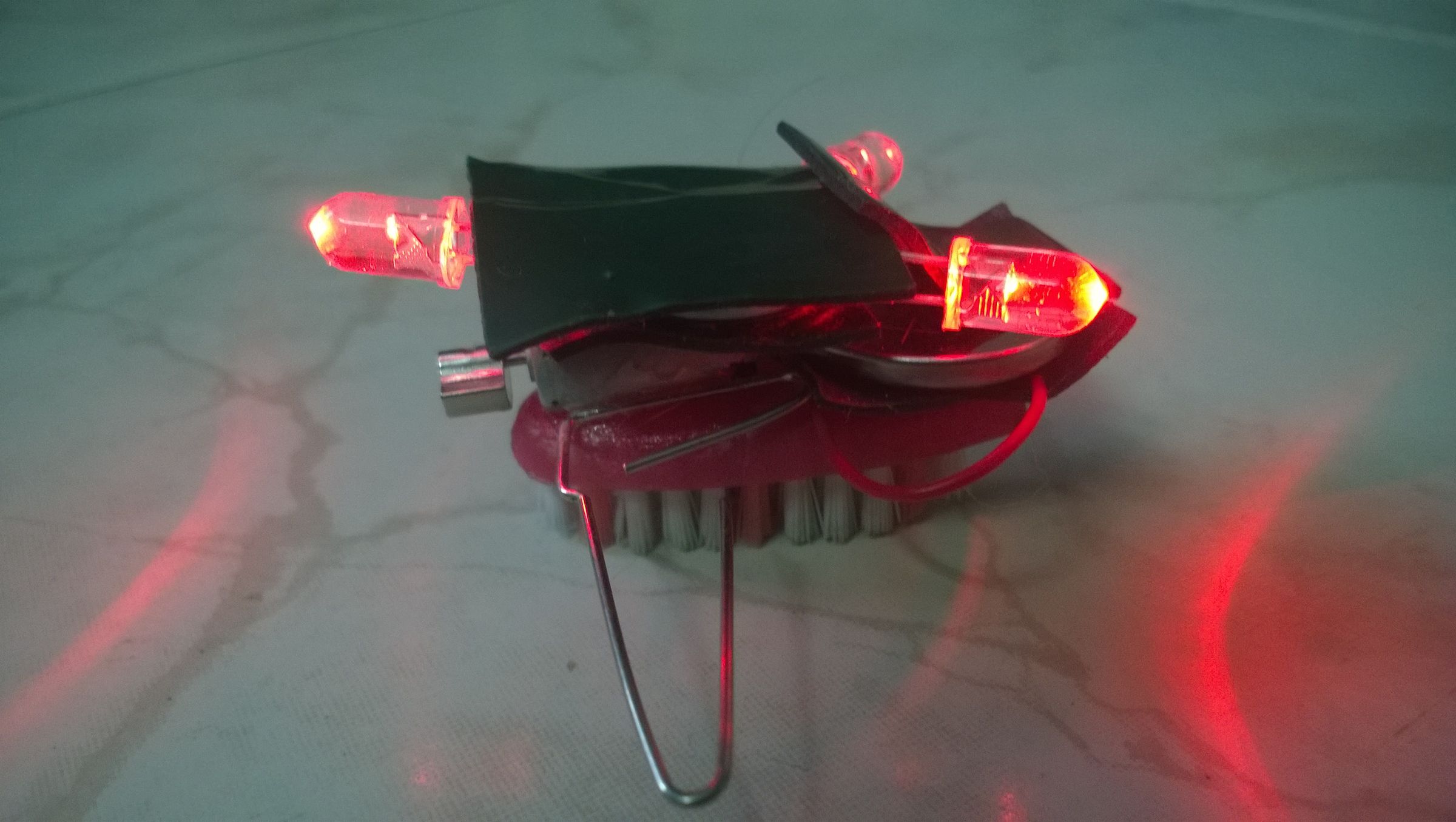 Bristle Bot Version 2 : 4 Steps - Instructables