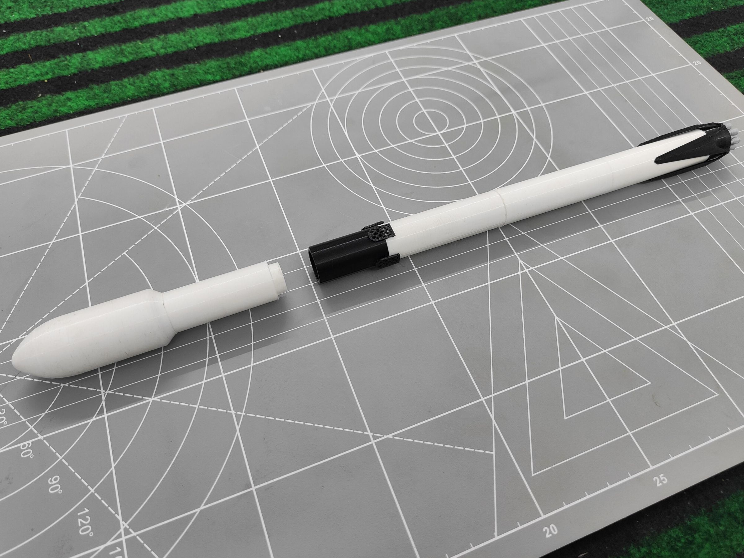 DIY Miniature Falcon 9 Model 1:200 (Without Supports) : 15 Steps (with ...