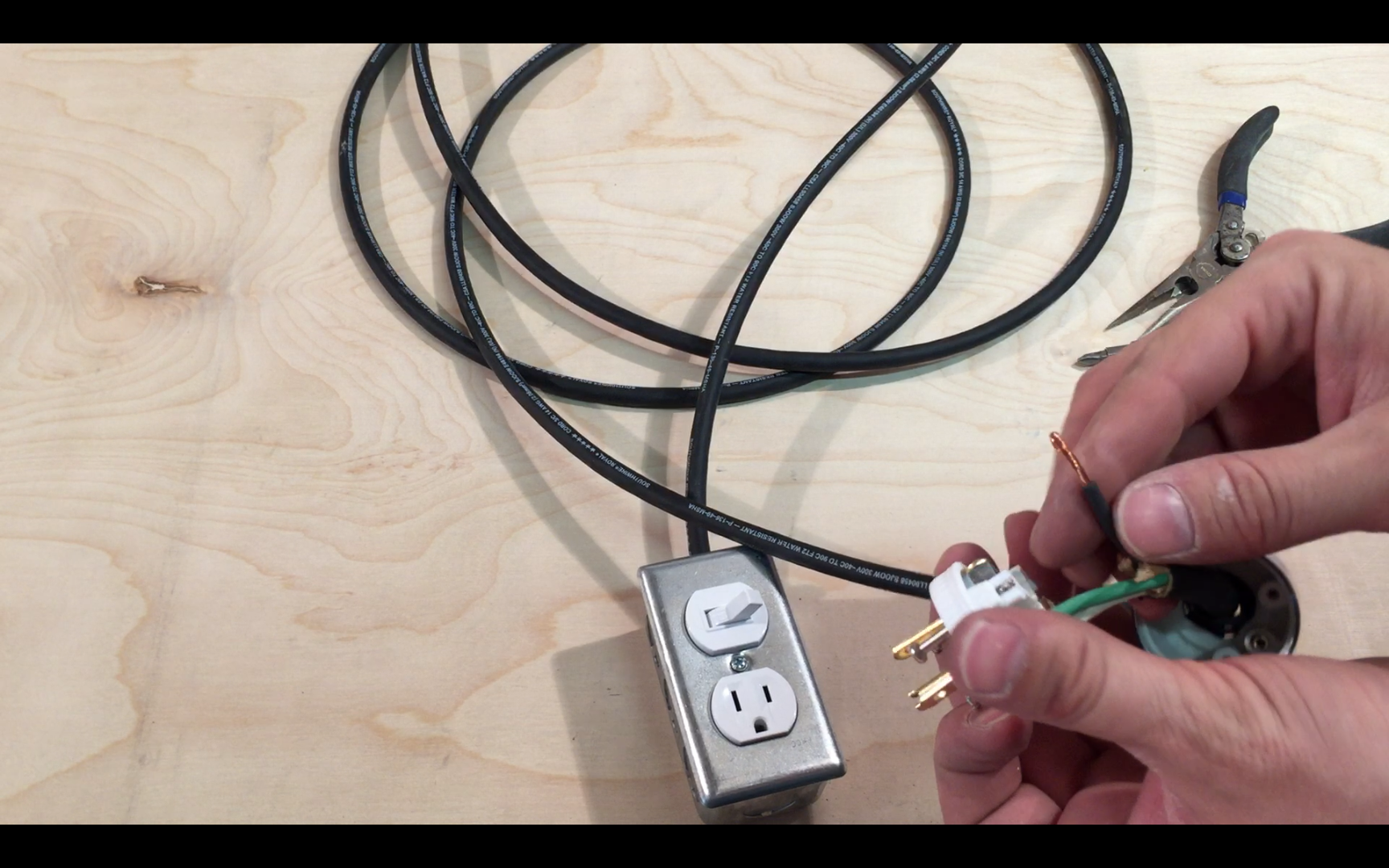 Simple Electrical Remote Switch : 10 Steps (with Pictures) - Instructables