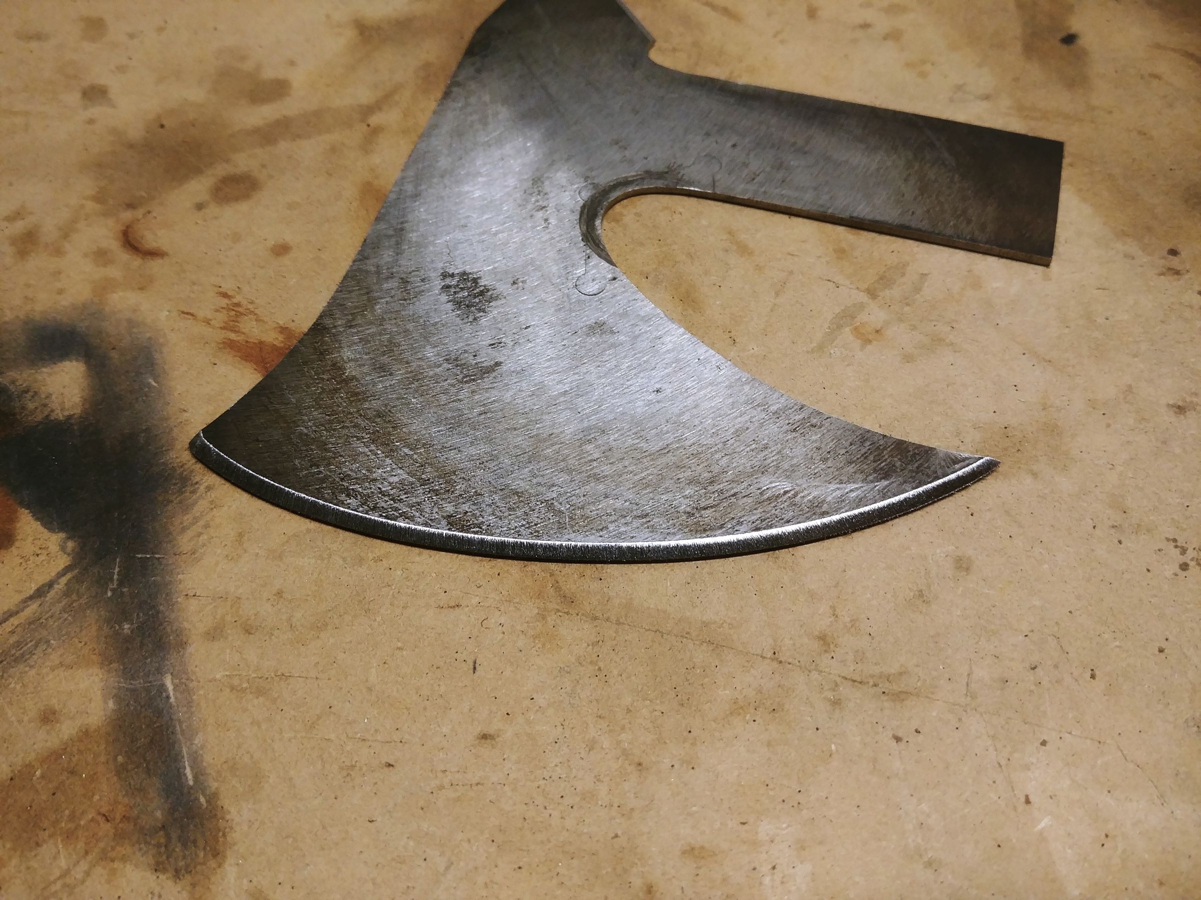Saw Blade Throwing Hatchet : 17 Steps (with Pictures) - Instructables