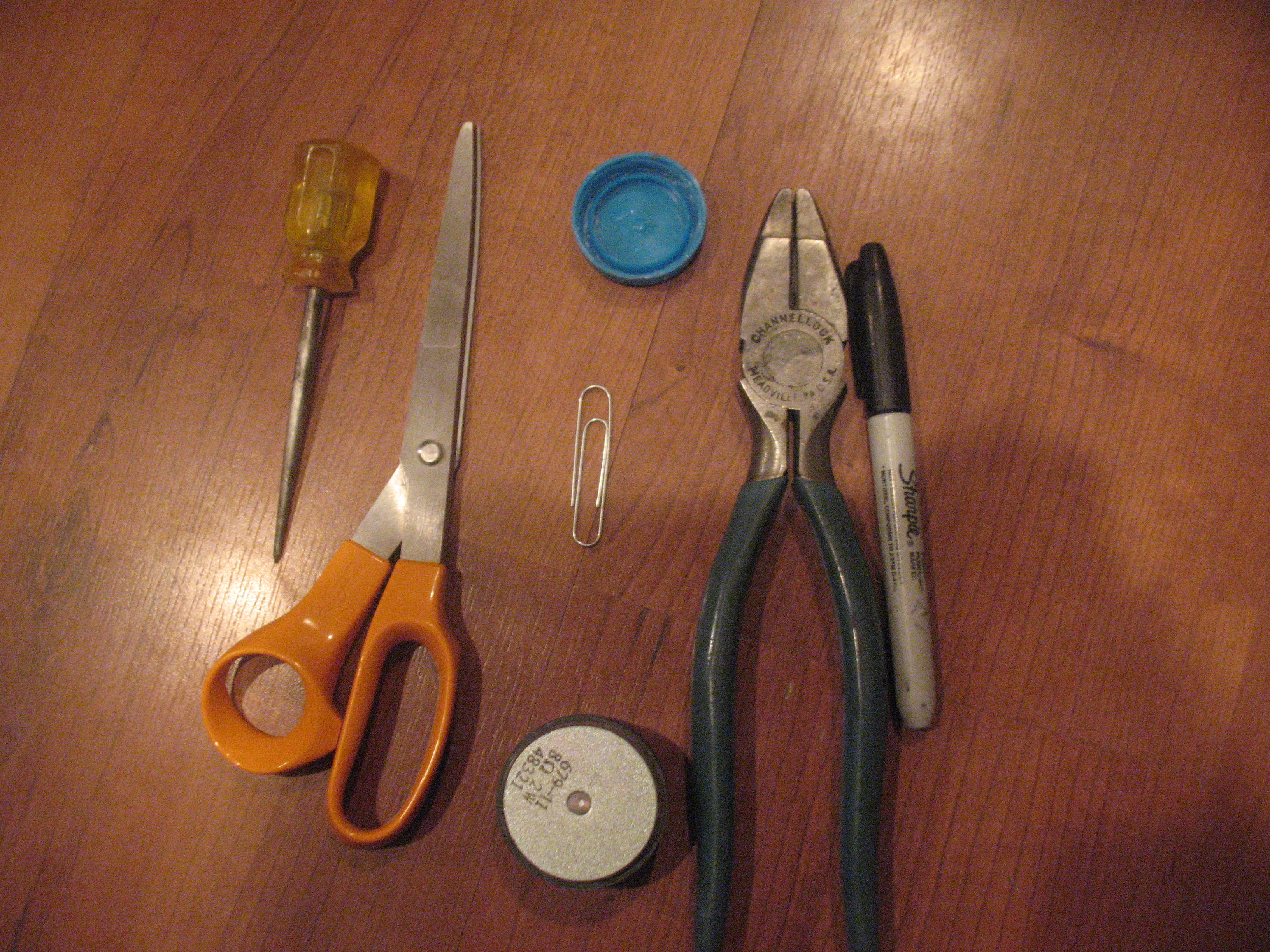 Simple Homemade Compass. : 5 Steps - Instructables