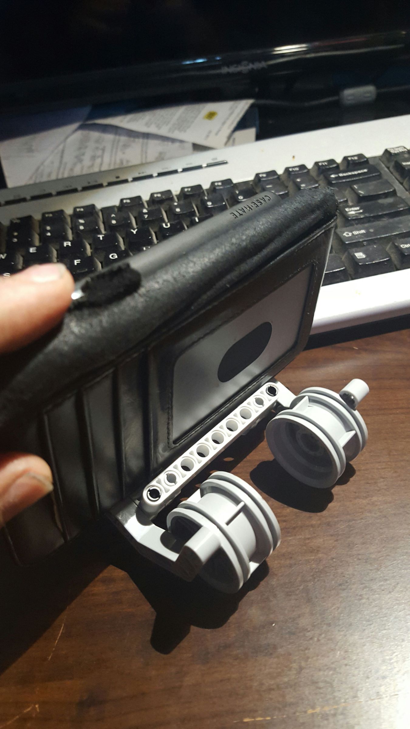 Quick Easy Phone Mount for Desk Recording : 7 Steps - Instructables