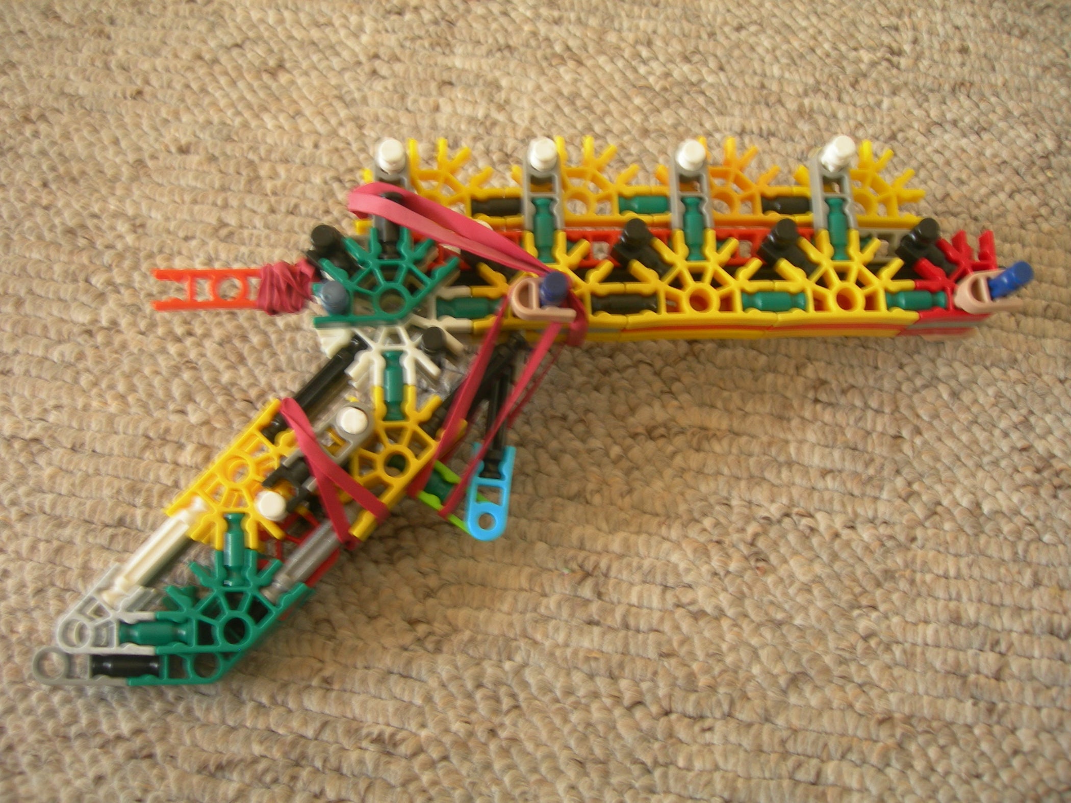My First K'NEX Gun! - Instructables