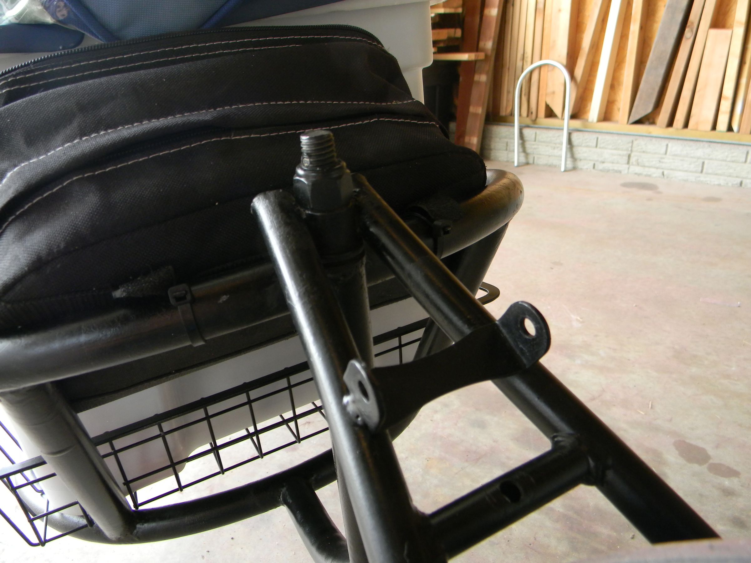 My Version of a YAK Bike Trailer : 8 Steps (with Pictures) - Instructables