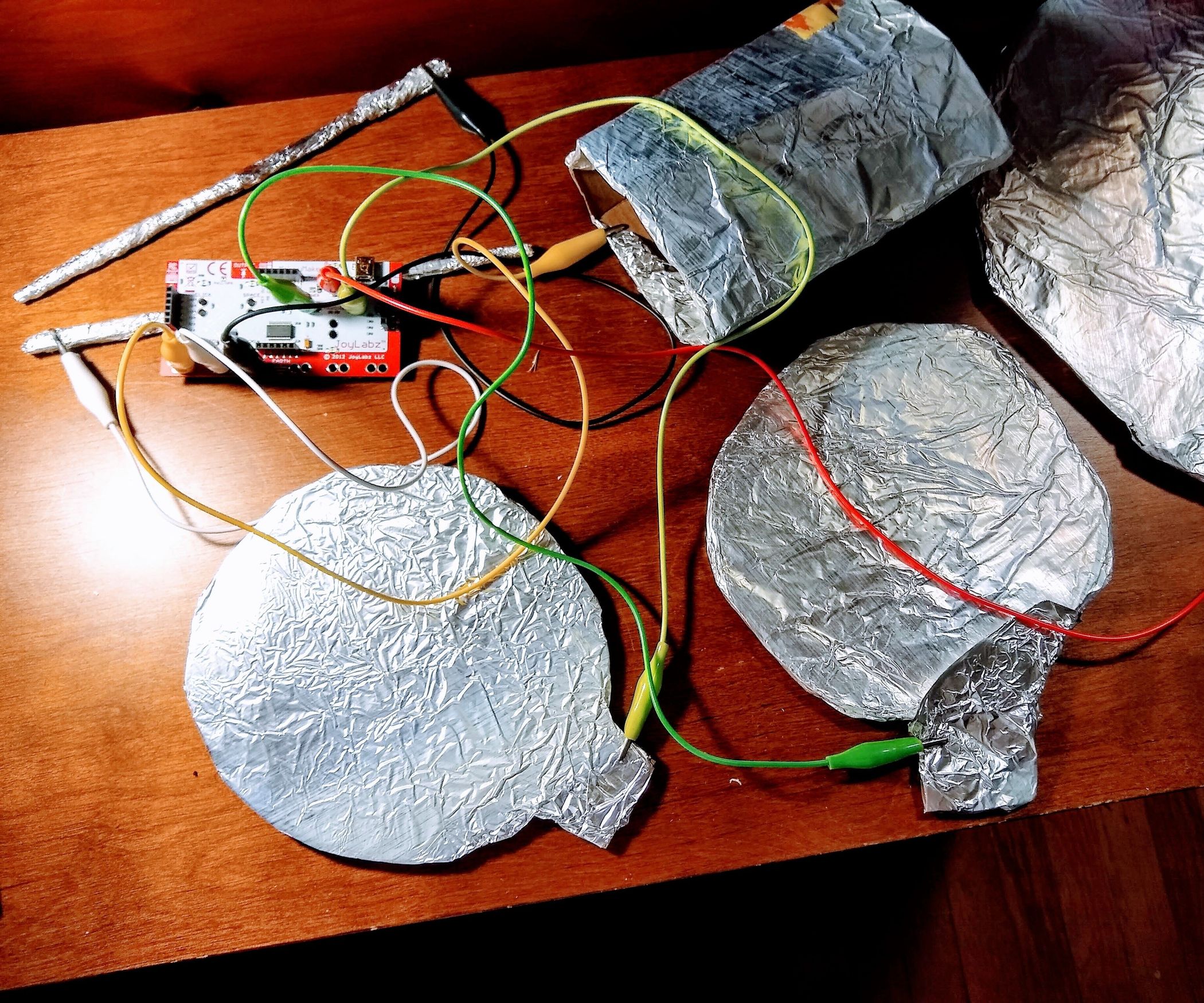 Makey Makey Electric Drums / Drum Machine : 8 Steps - Instructables