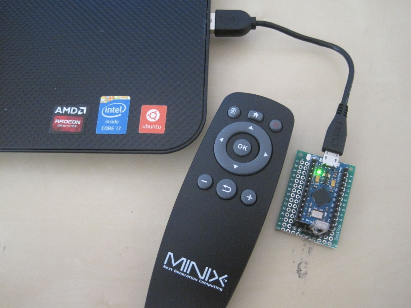 Simple, Easy and Cheap Wireless Presenter : 4 Steps (with Pictures ...