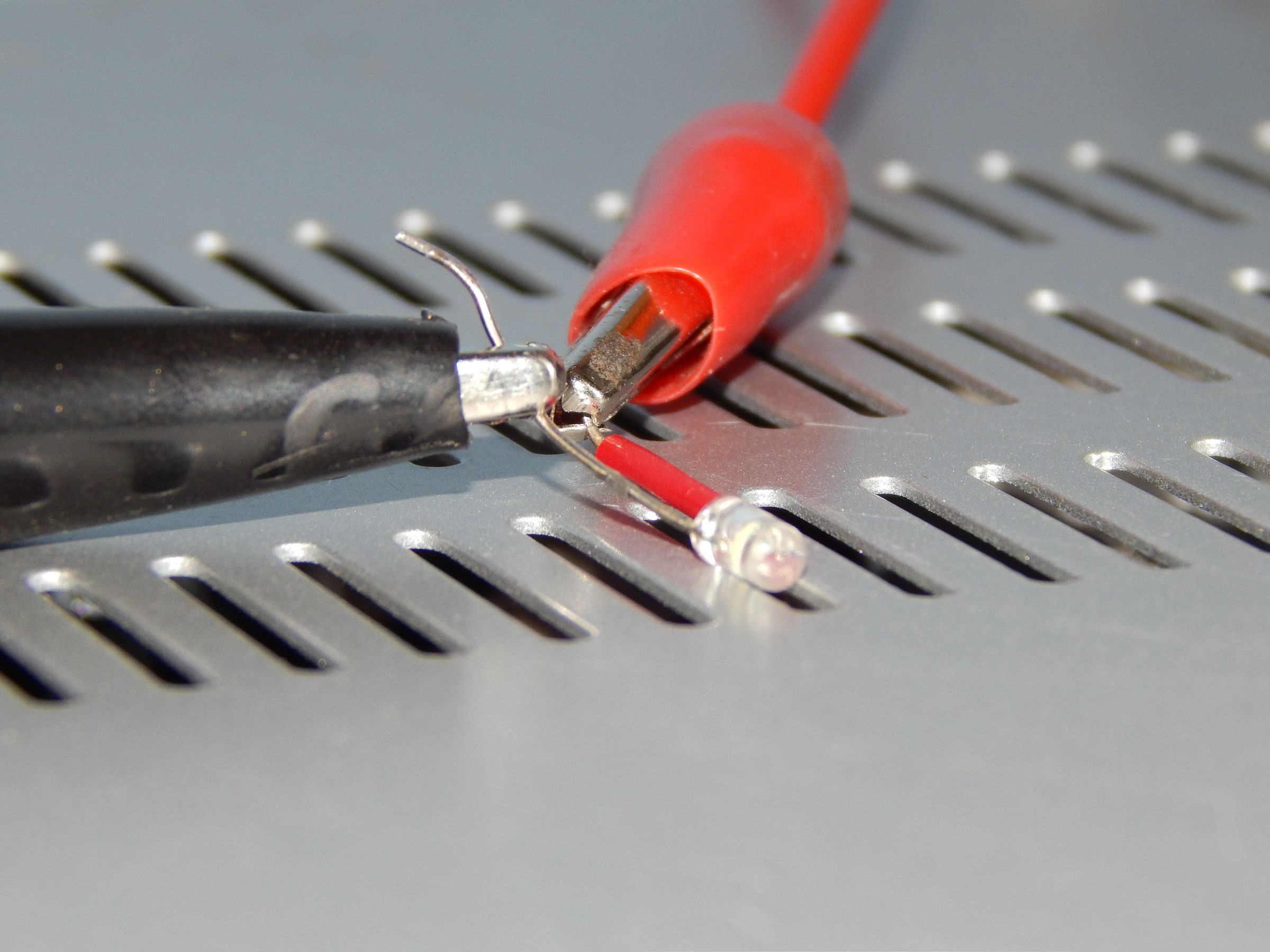 The Dancing LEDs - Instructables