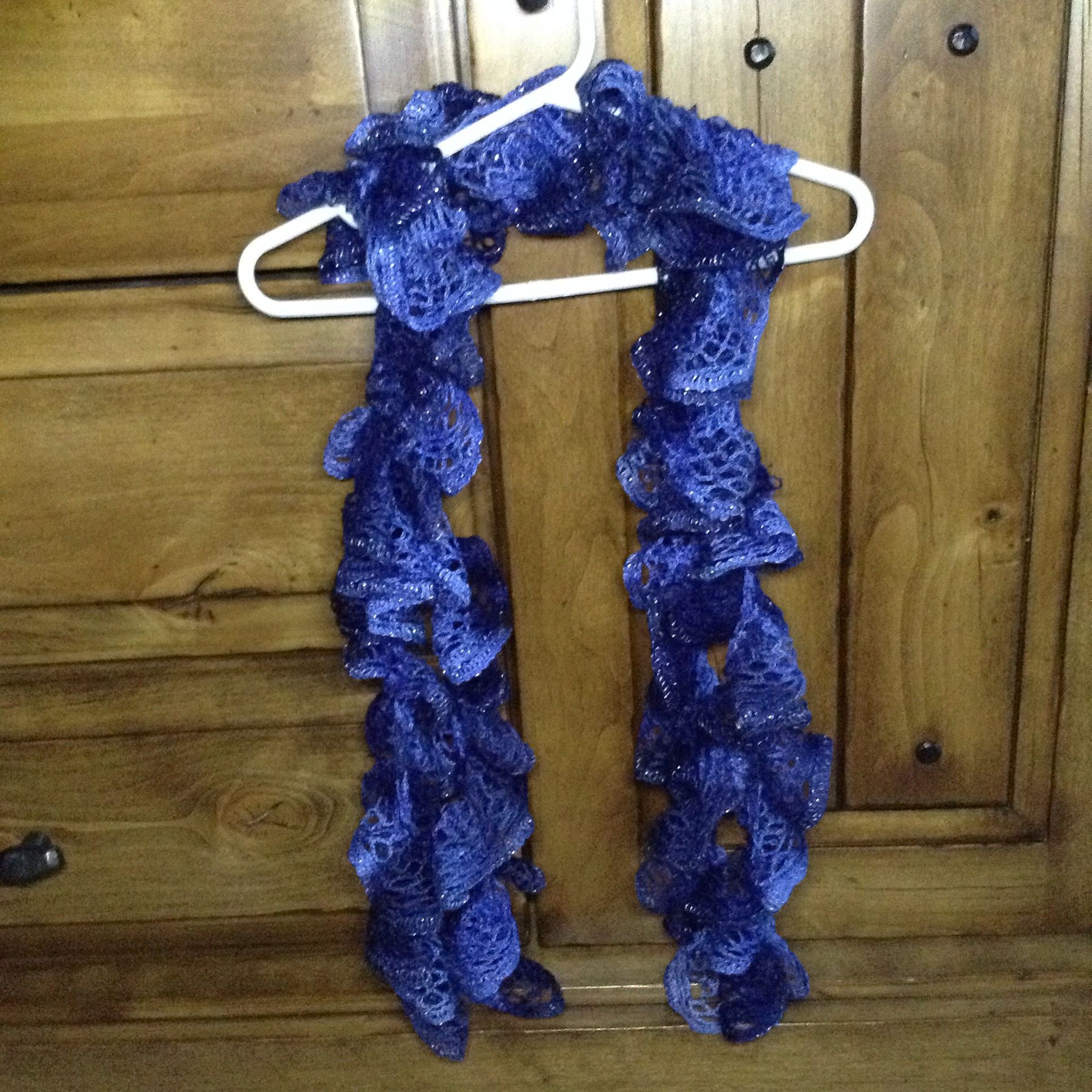 Super Easy Ruffle Scarf : 5 Steps (with Pictures) - Instructables